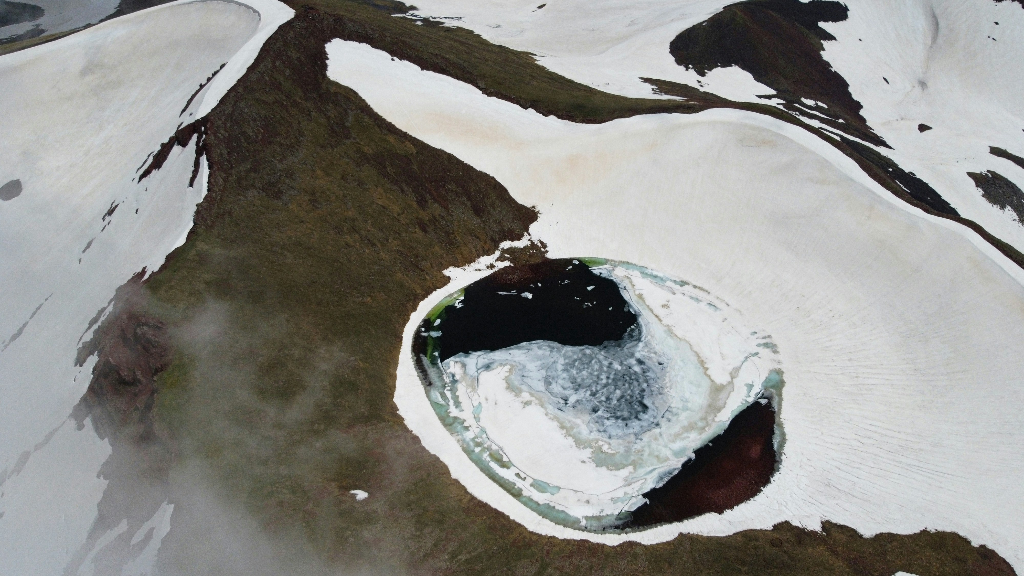 Glacier Ring: A Snow-Cilled Caldera in Remote Reaches