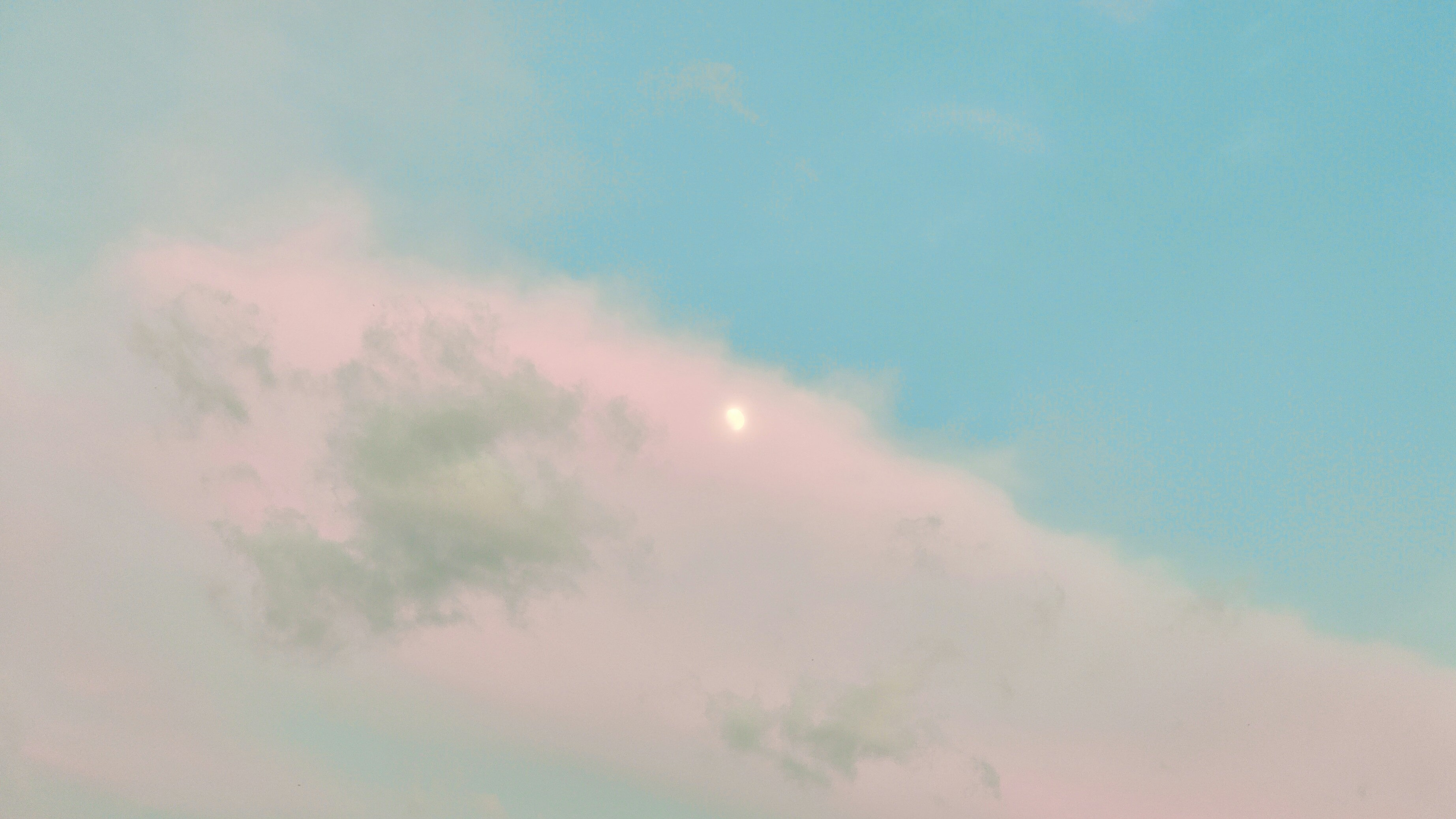Pastel Sky over a Quiet Coastal Horizon