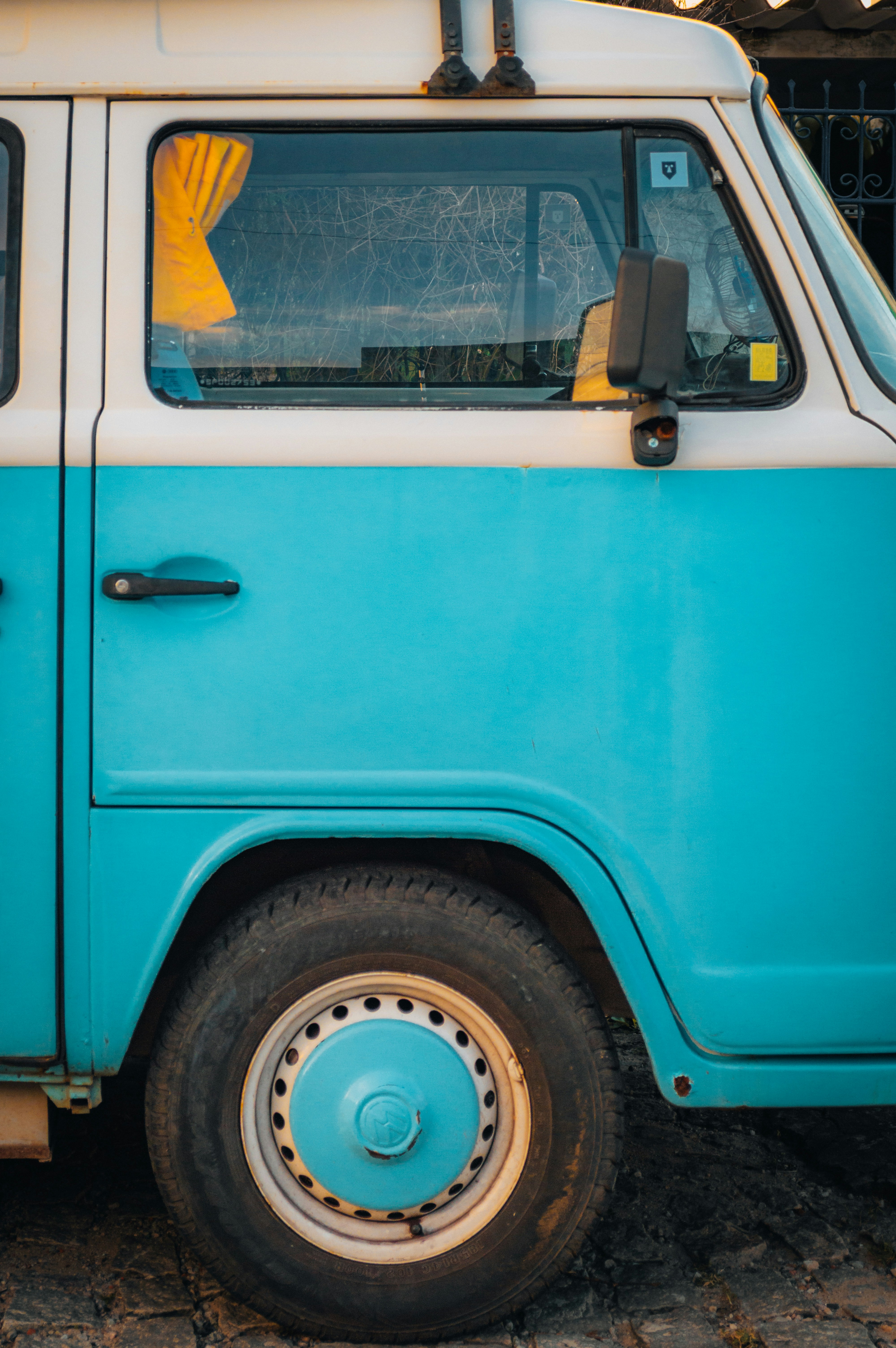 Azule blue: a vintage van at rest