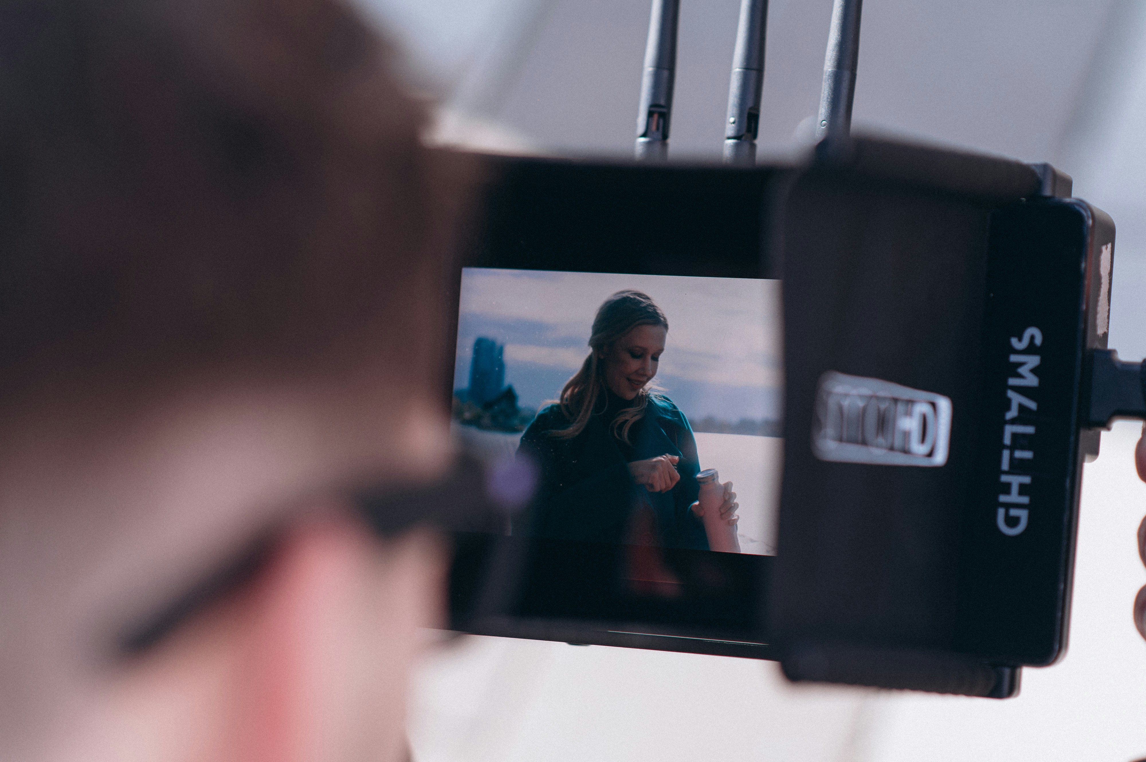Focused Monitor: A Cinematic Look at a Director's Viewfinder