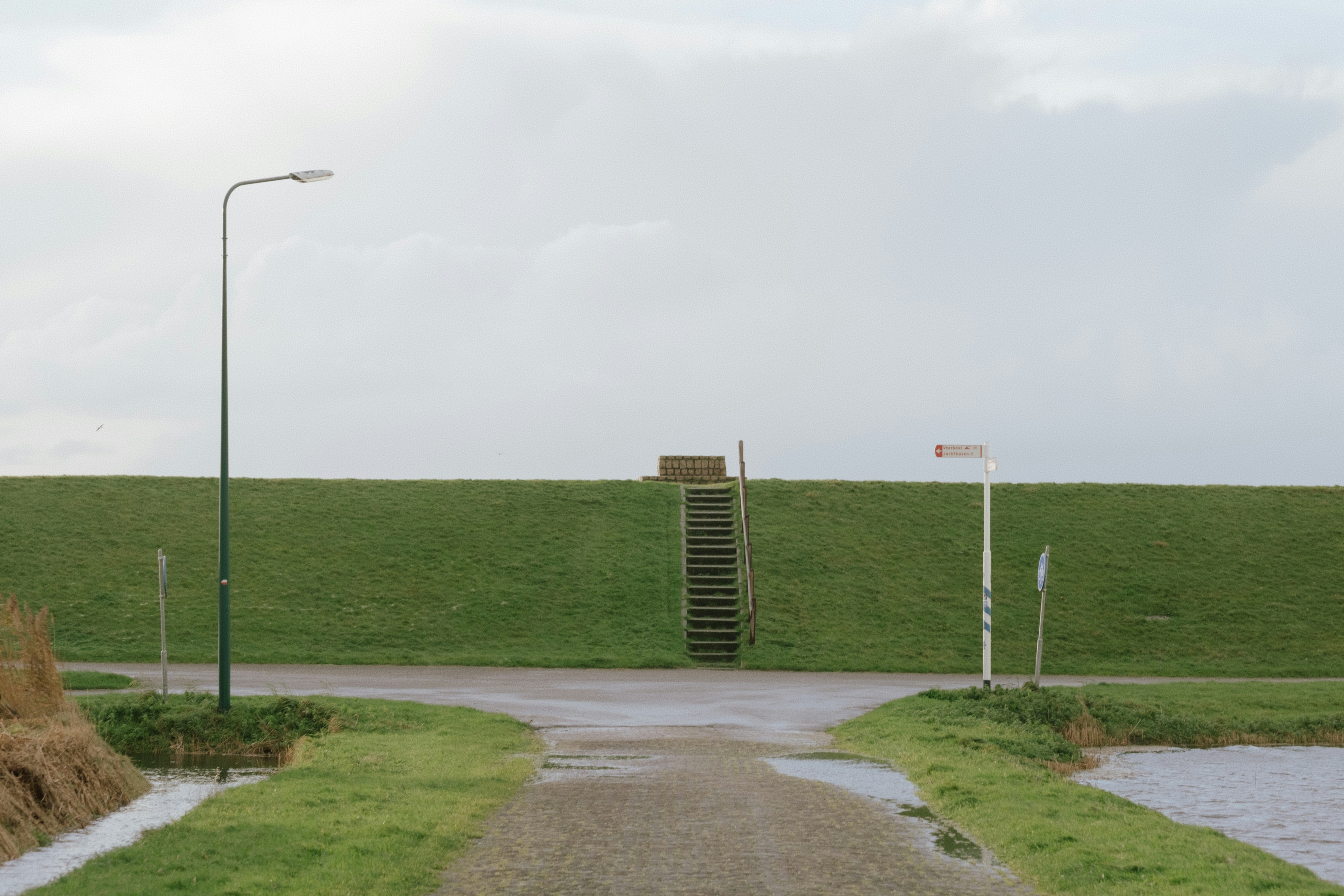 Steps to the Dune: A Quiet Path Across the Grass Ramp