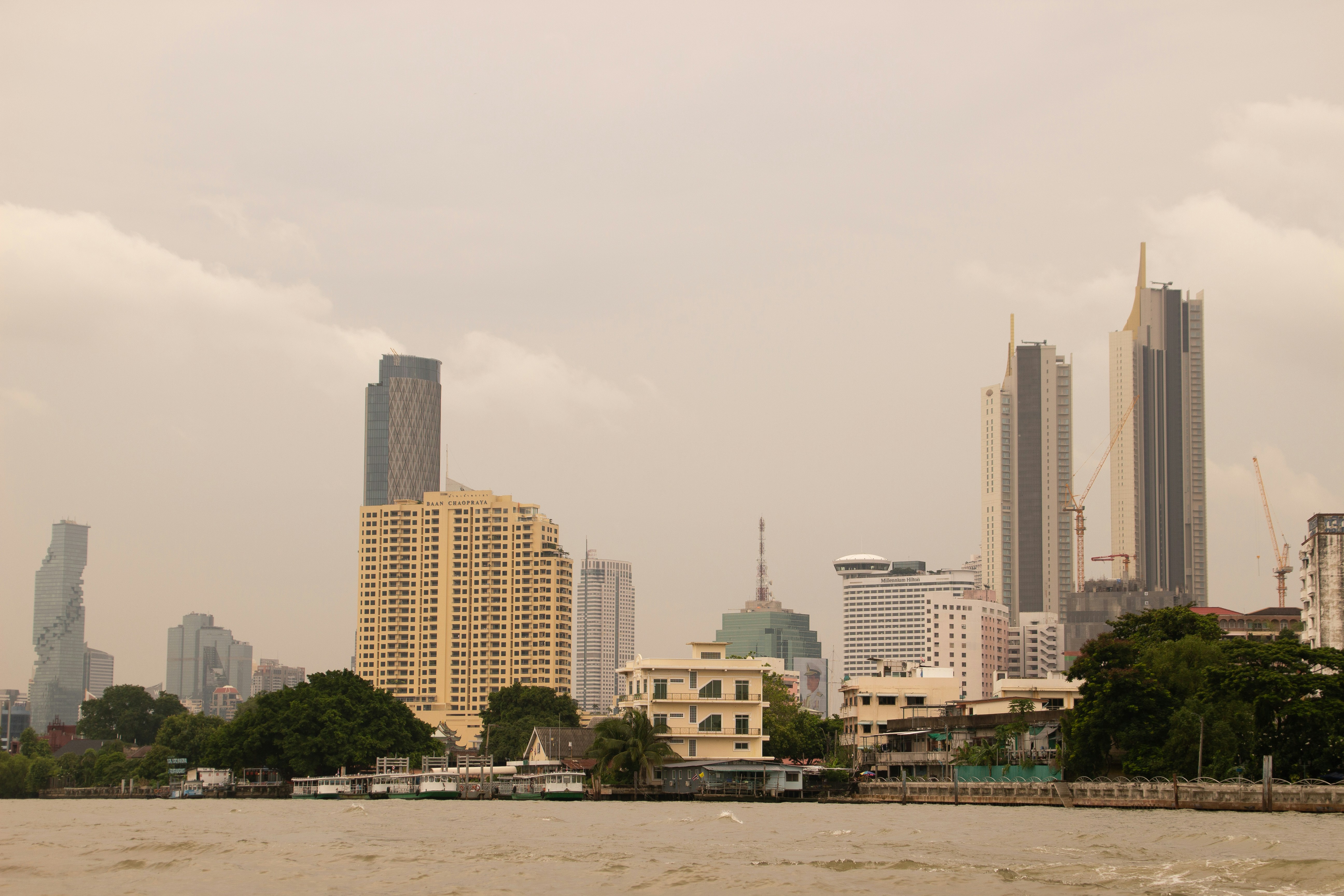 Riverside Skyline: Dusk over a Quiet Metropolis