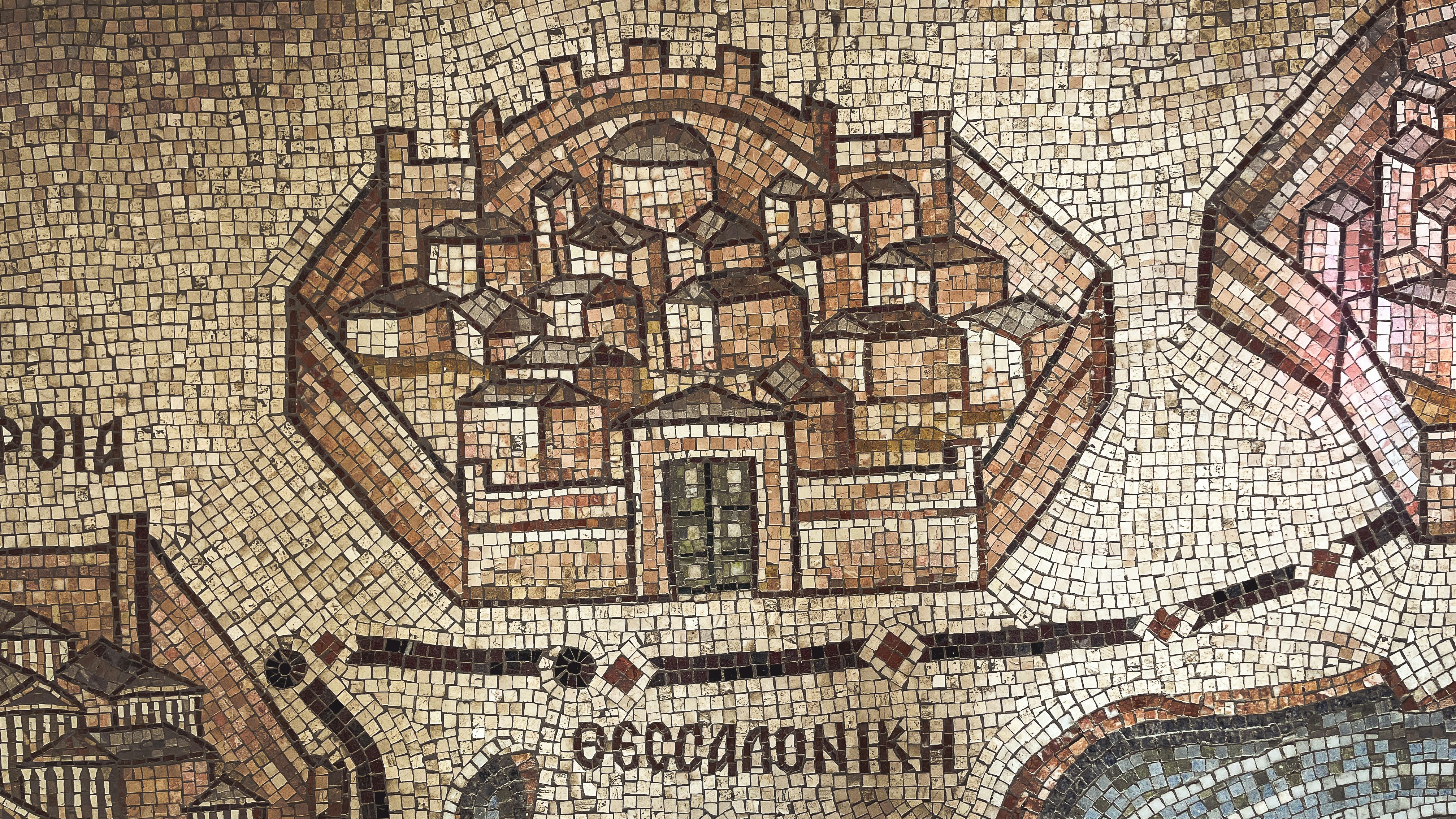 Mosaic Fortress: A Centralized Fortified Town in Tile