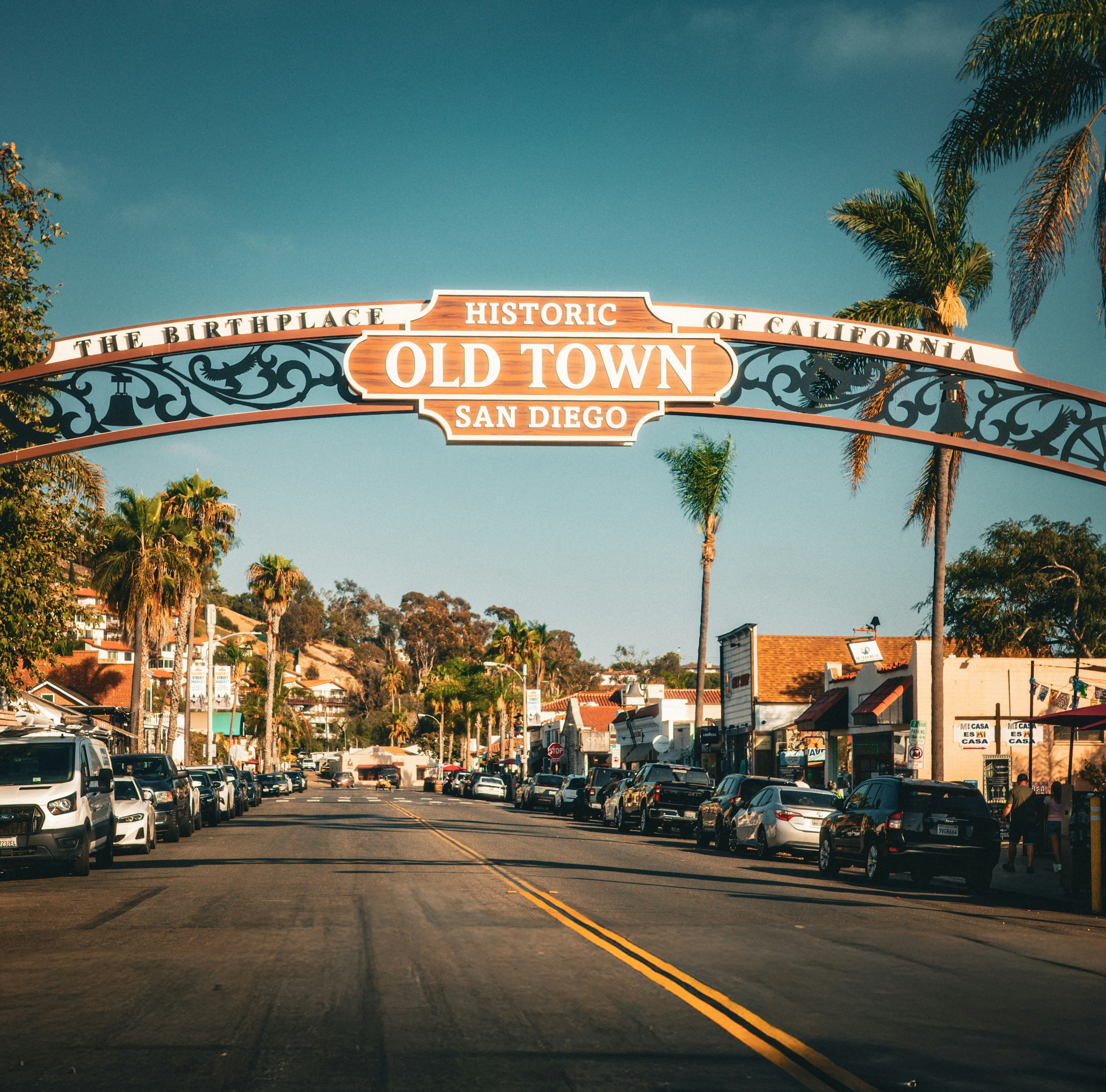 Gateway to Historic Old Town: A Palm-Fringed San Diego Welcome