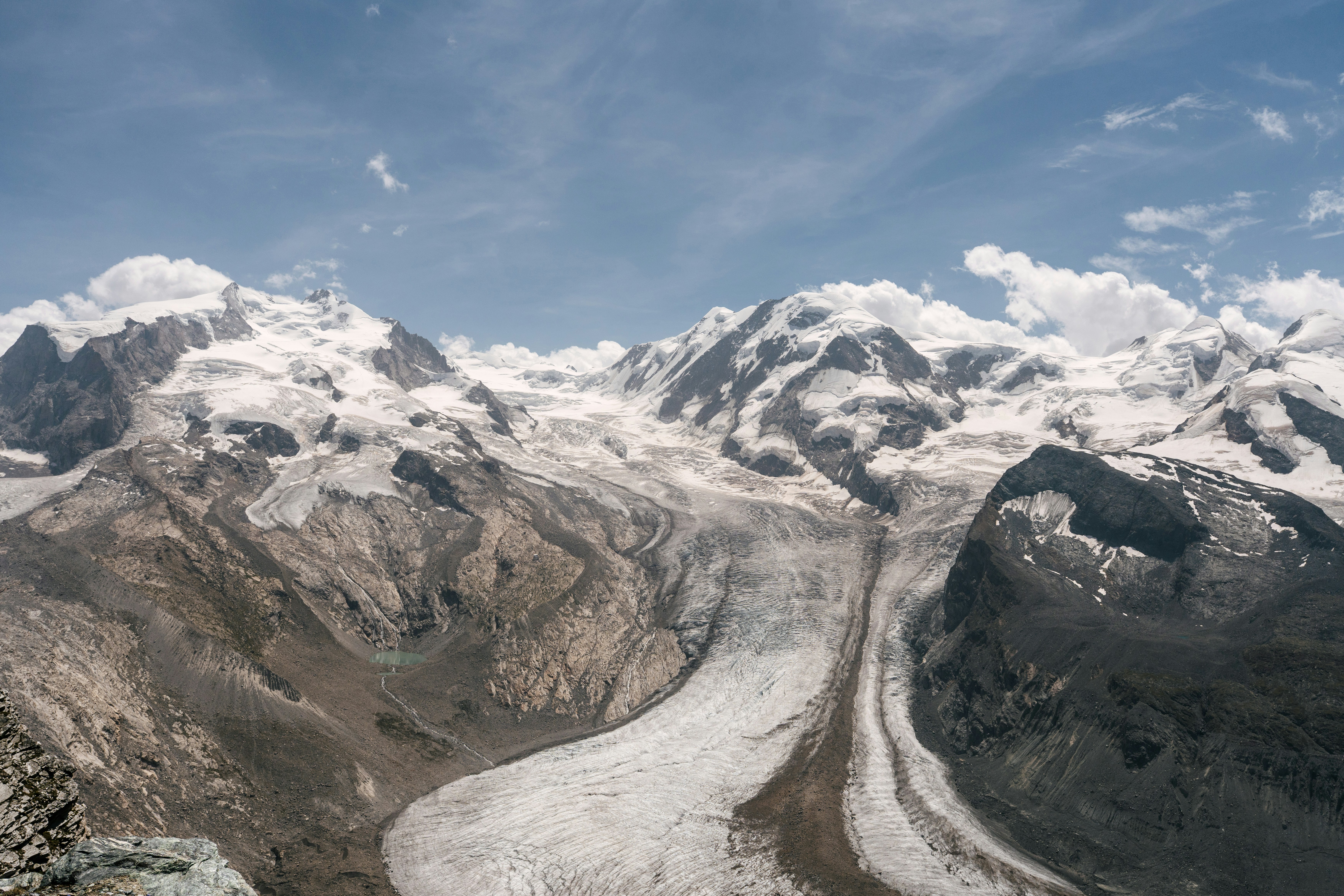 Front-and-Croft Glacier: A Majestic Spine Through Snow-Clad Peaks