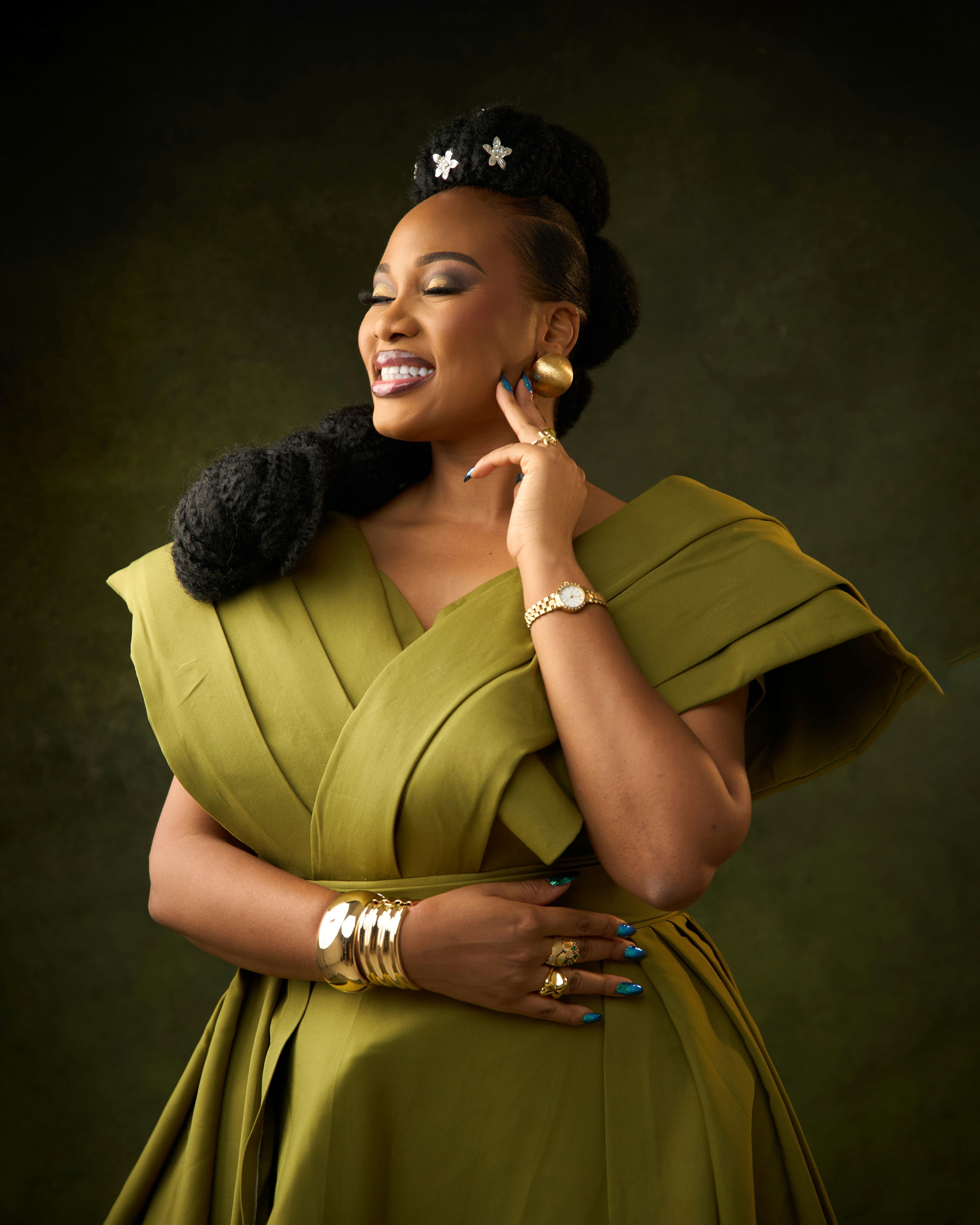 Emerald Grace in an Olive Embrace
