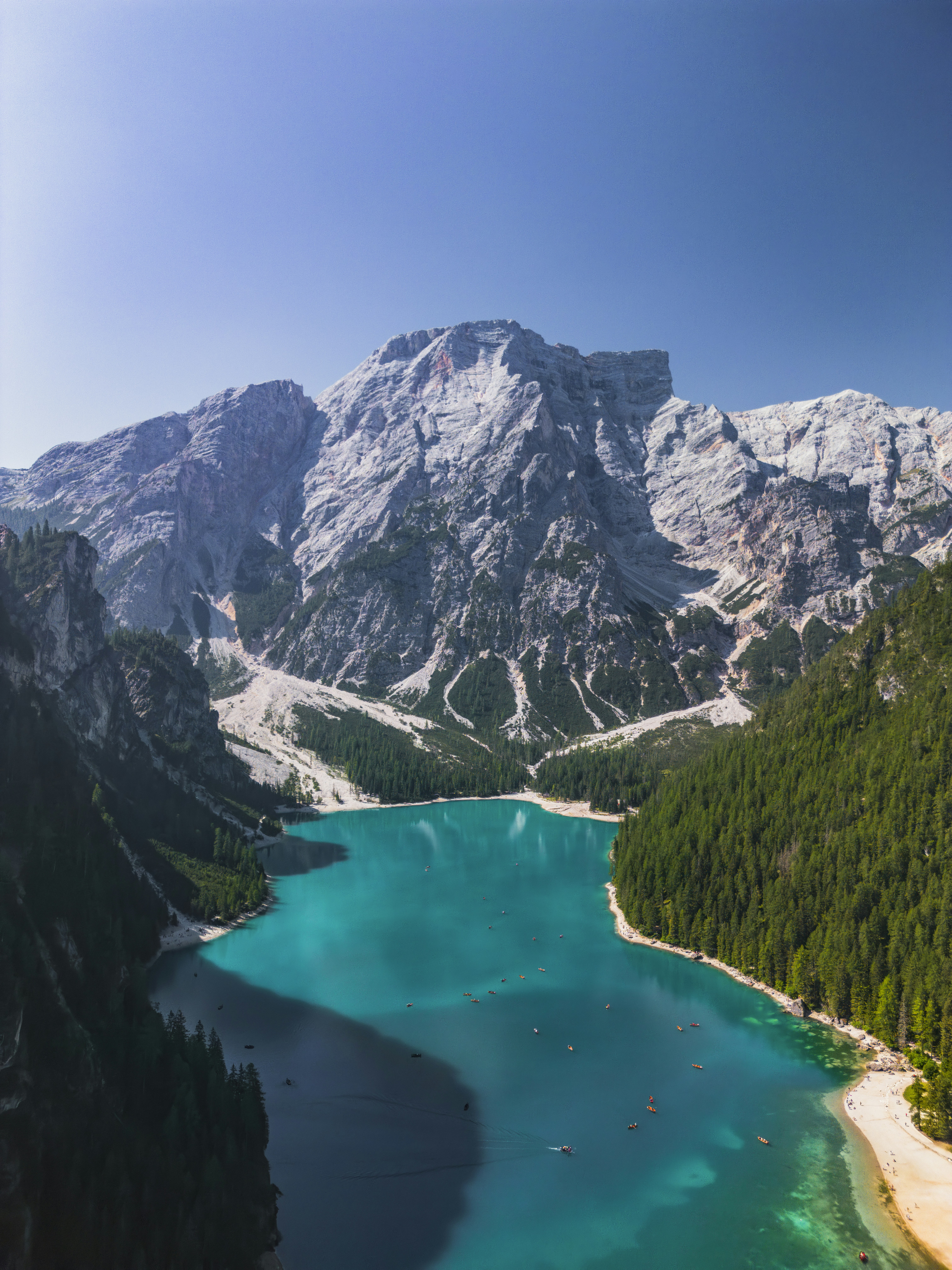 Emerald Crown: Alpine Lake Nestled Among Jagged Peaks