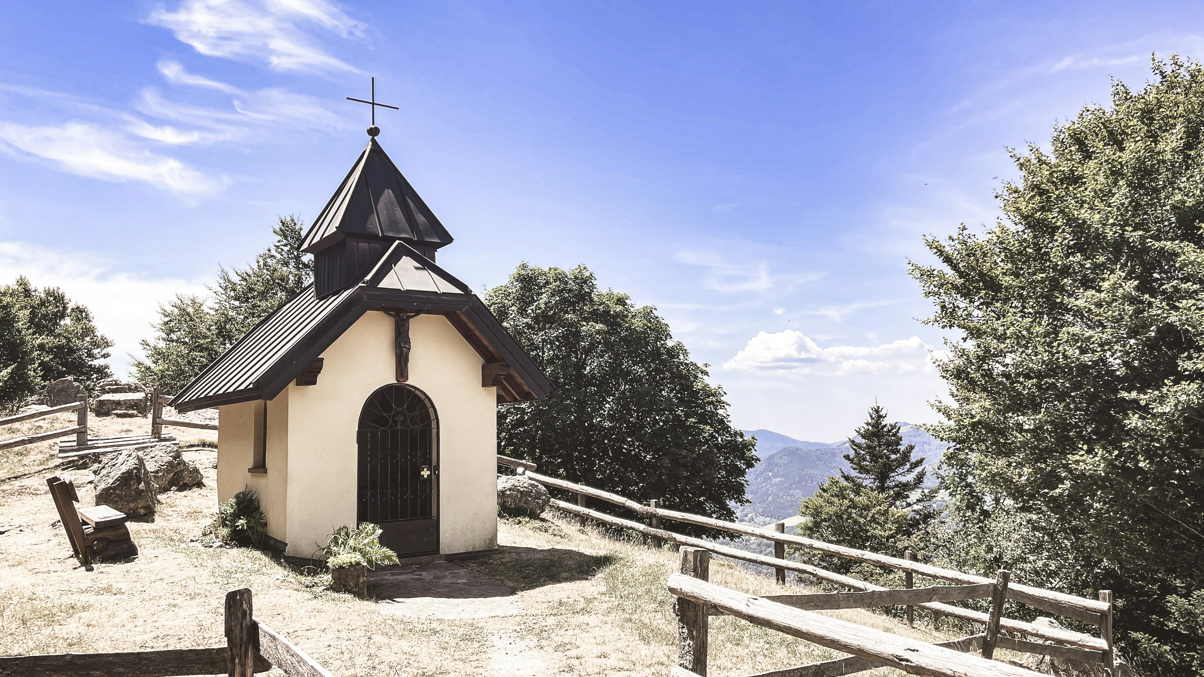 Chapel on the Ridge: A Quiet Summit Shrine