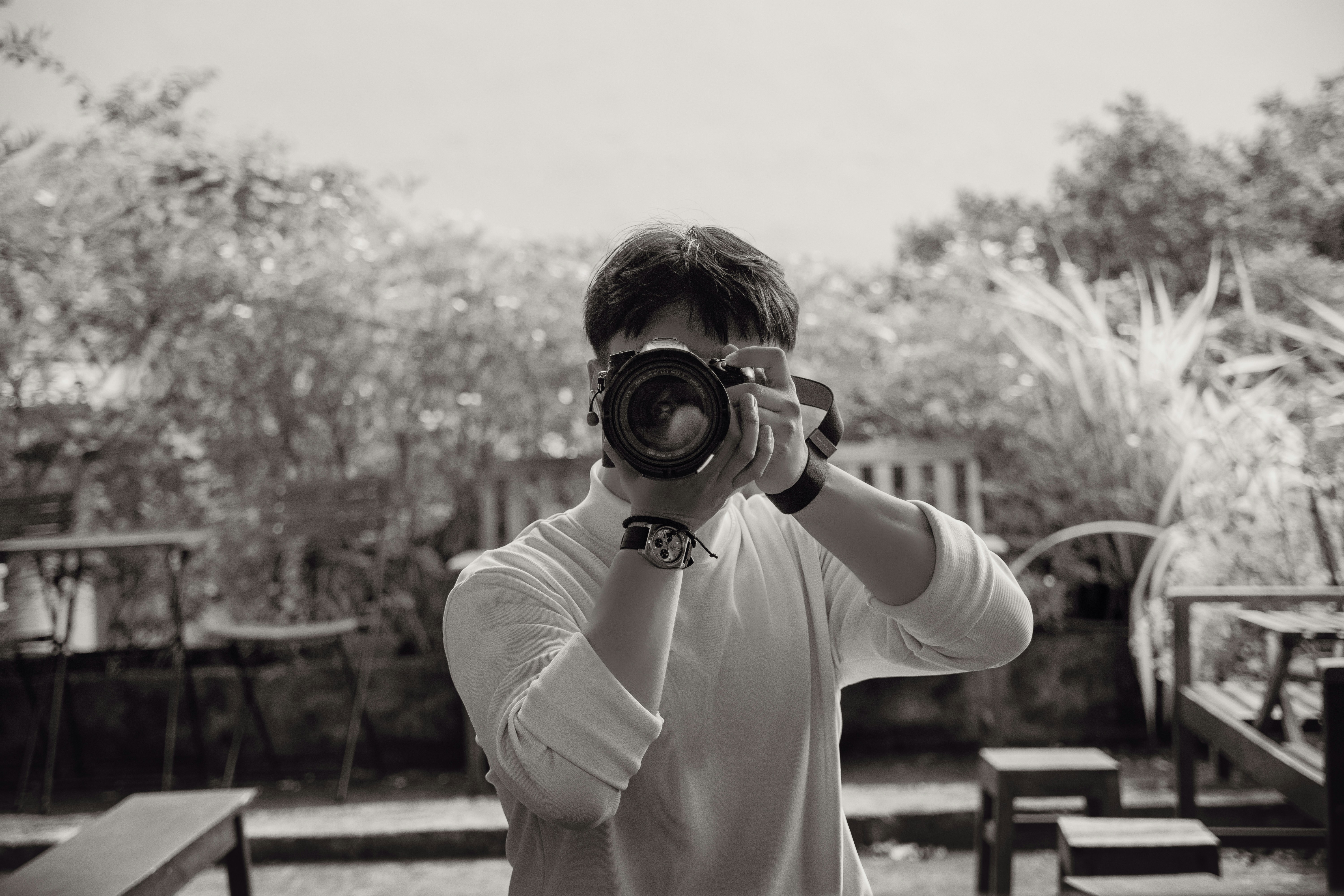 The Moment Behind the Lens: A Photographer Aims Skyward