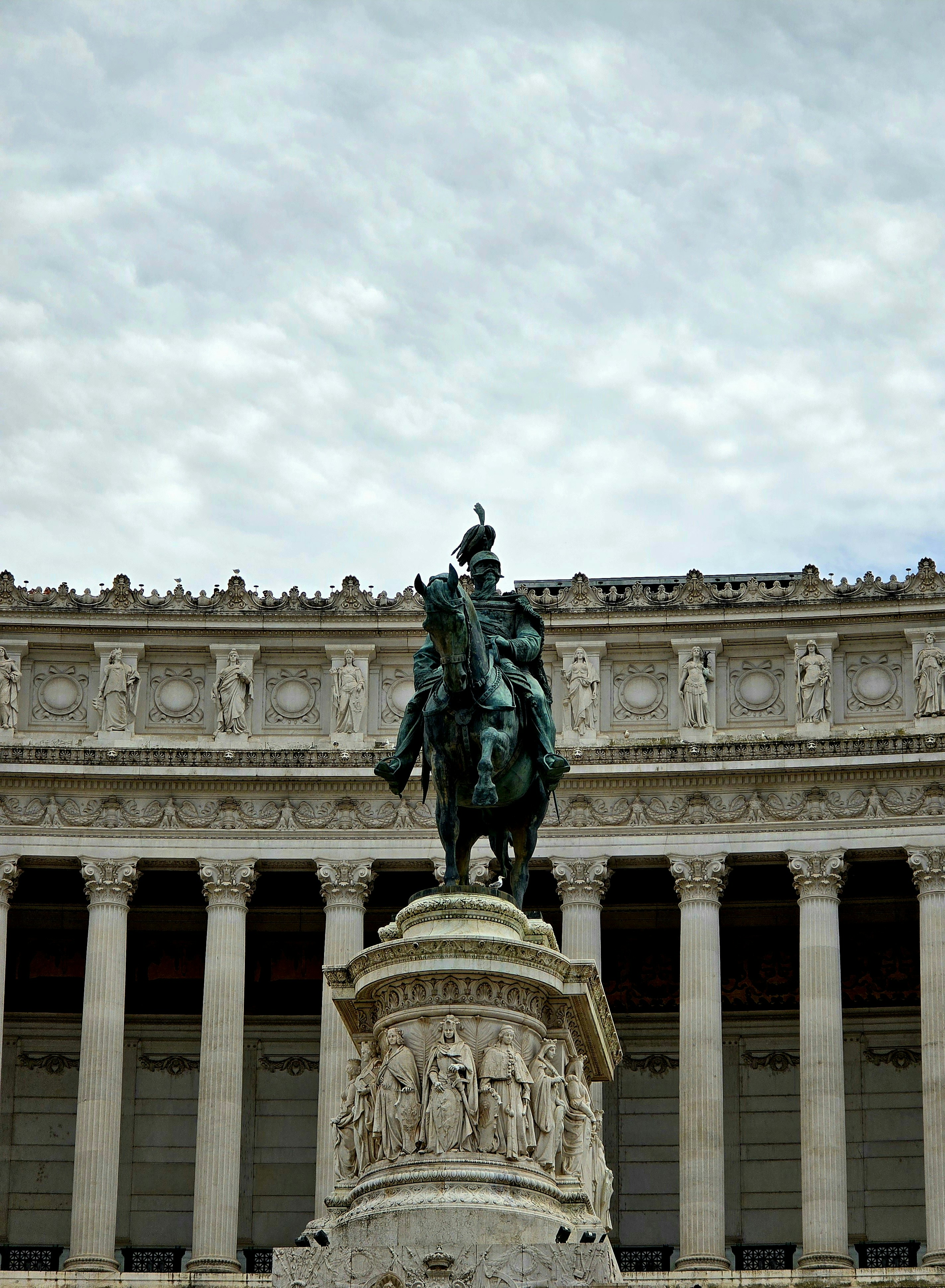 Equestrian Bronze: A Monumental Portrait in Classical Grandeur