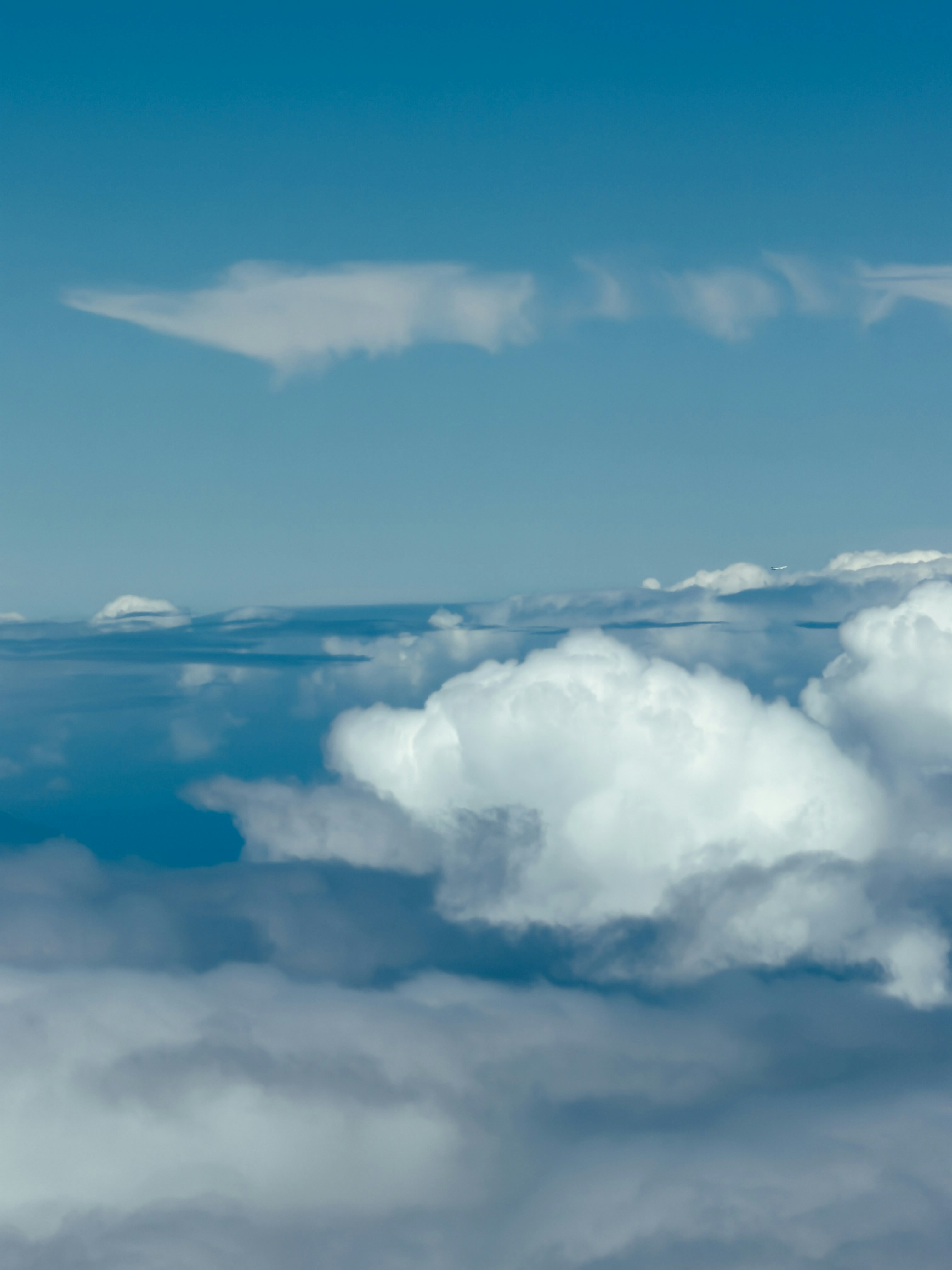 Above the Cloudline: A Quiet Ocean of Sky