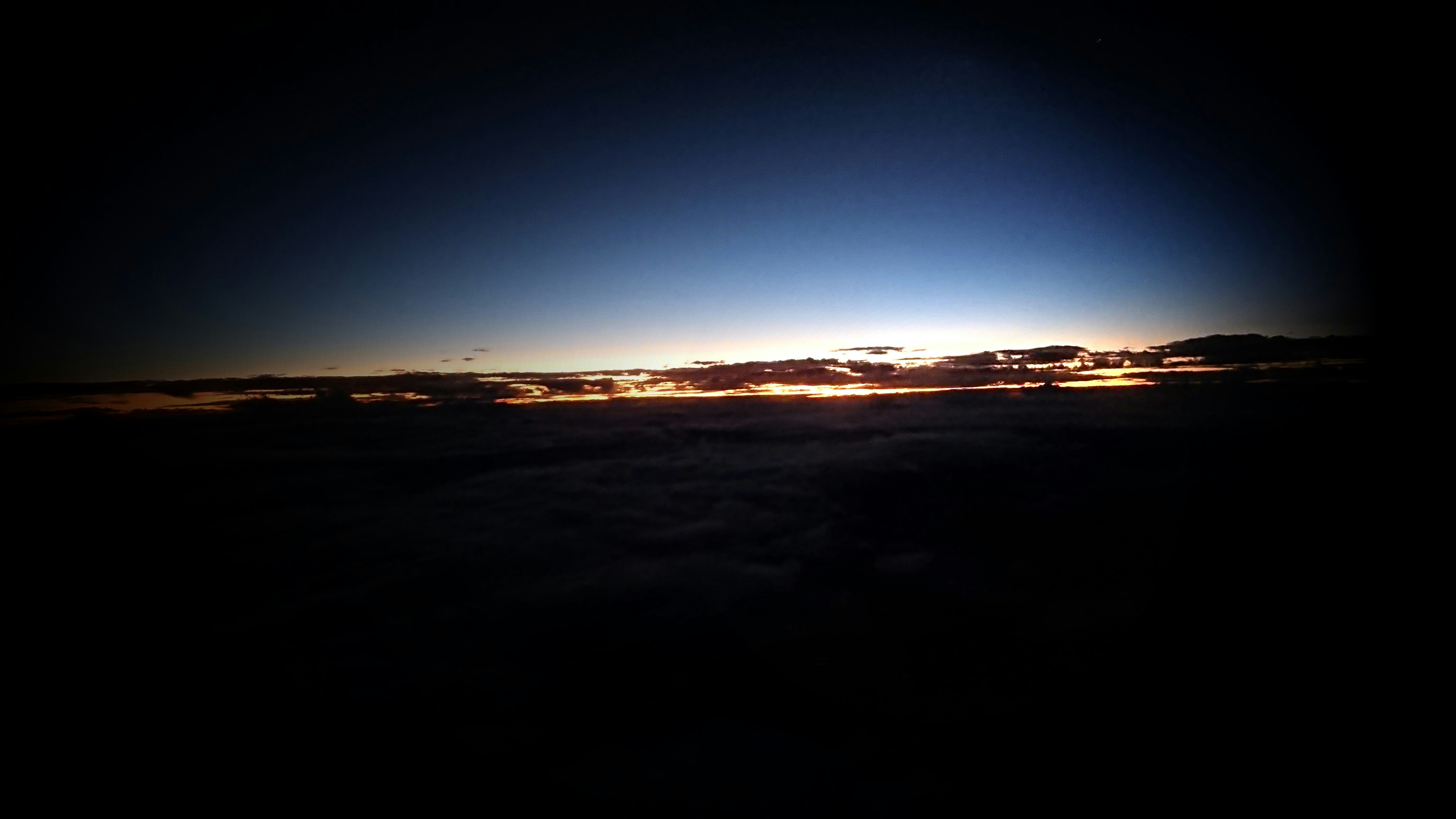 Dawn on the Quiet Edge: Horizon Beyond the Clouds
