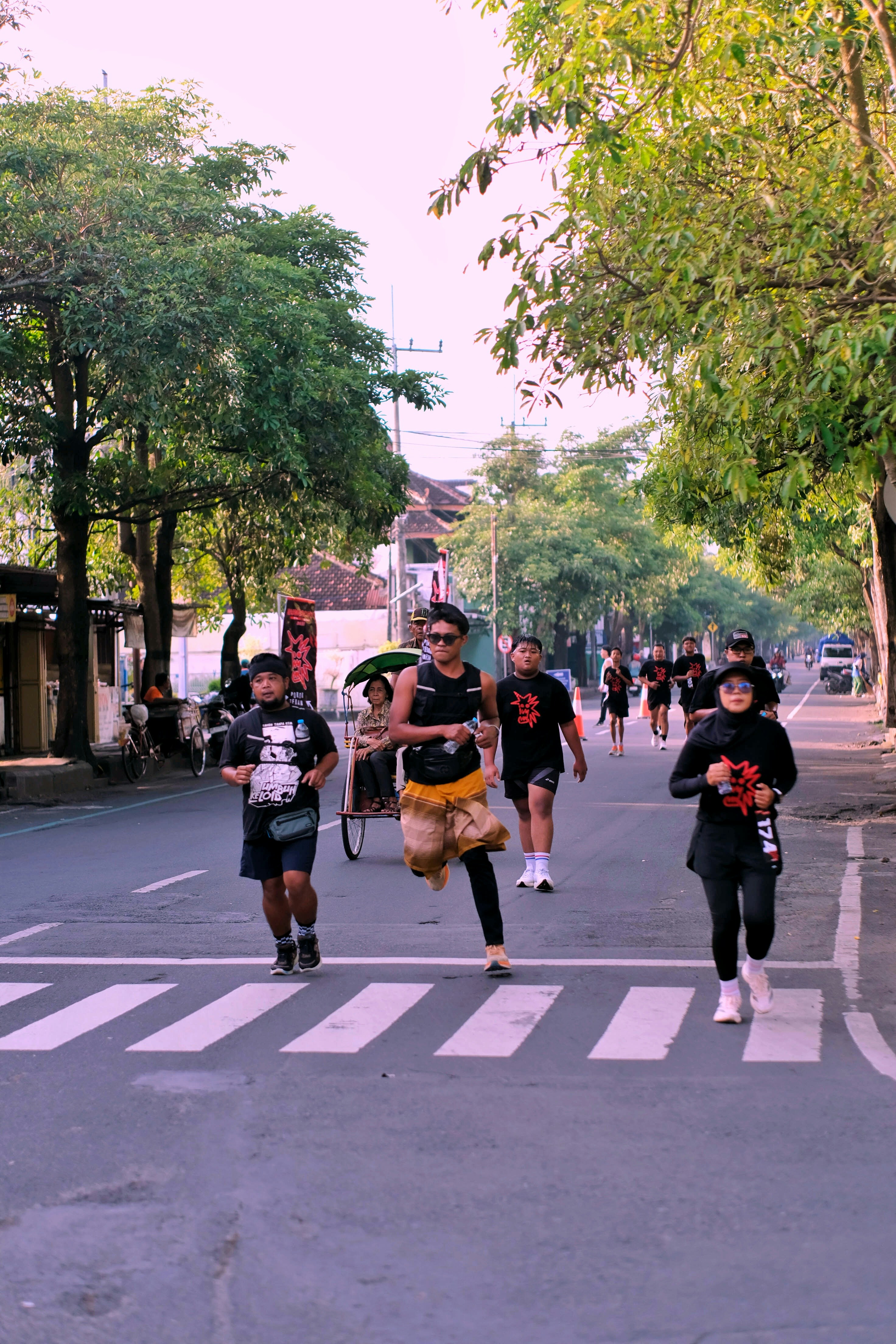 Footrace Through a Quiet Avenue
