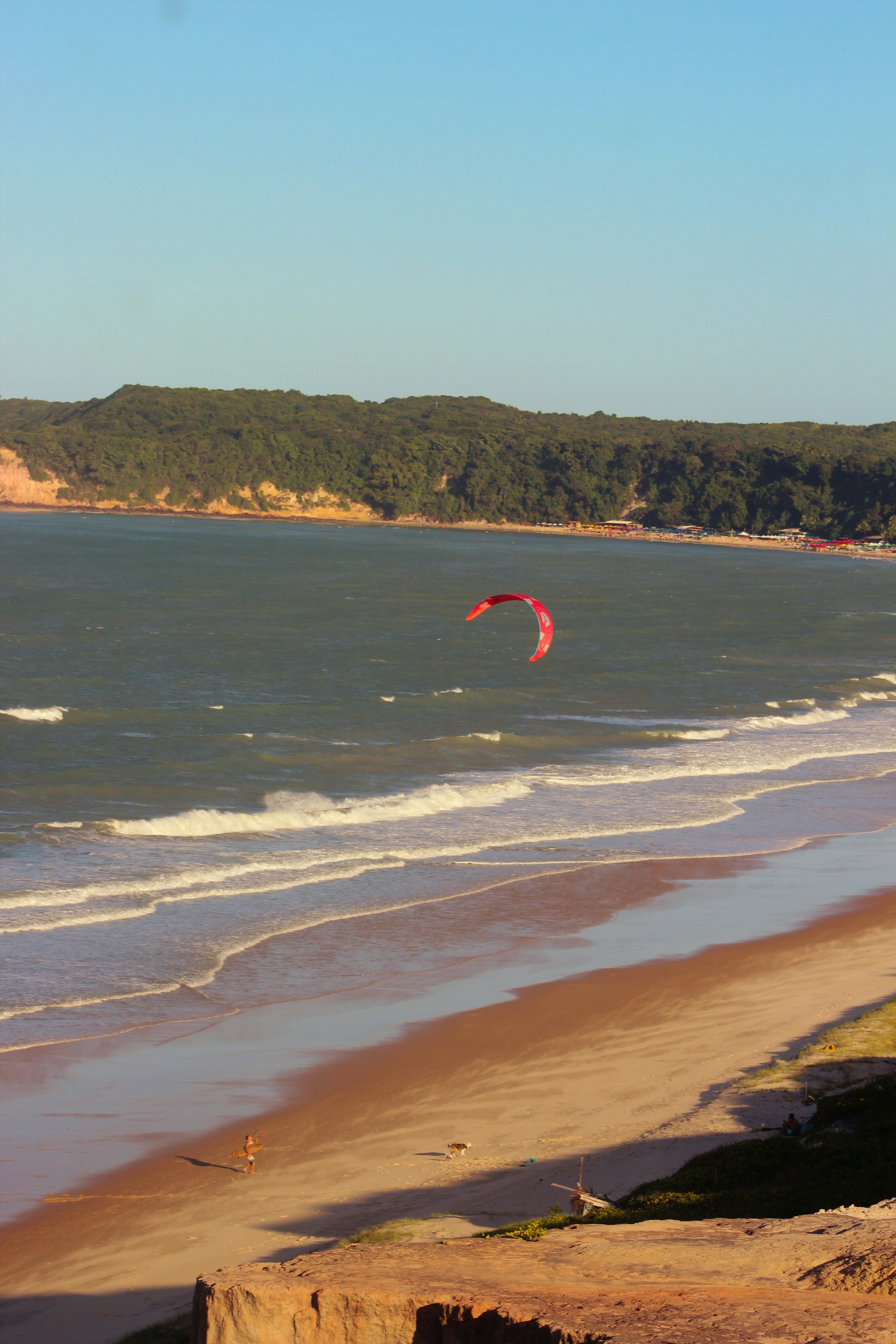Kite on the Horizon: A Quiet Shoreline Afternoon