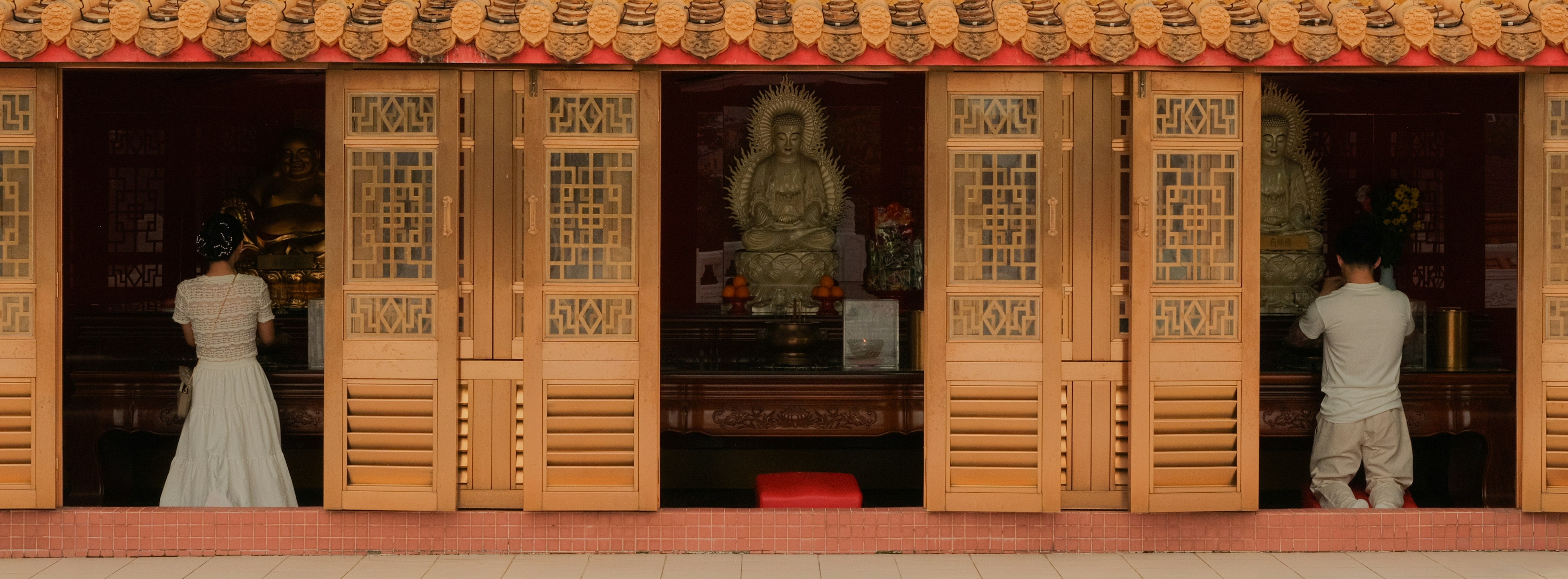 Quiet Shrine Visit: Devotion Through Open Doors
