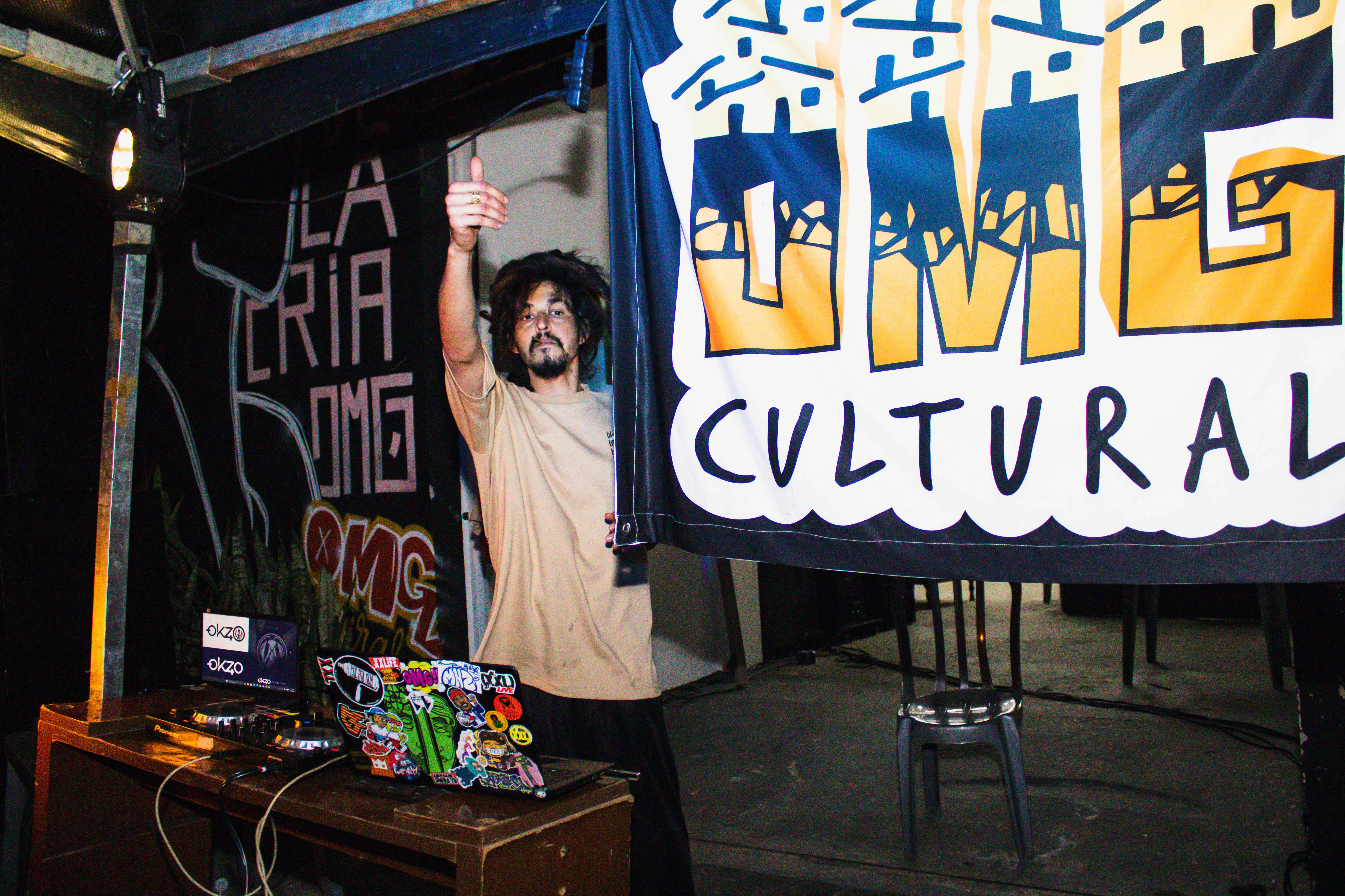 Stagehand Lifted: A Behind-the-Scenes Moment at a Cultural Show