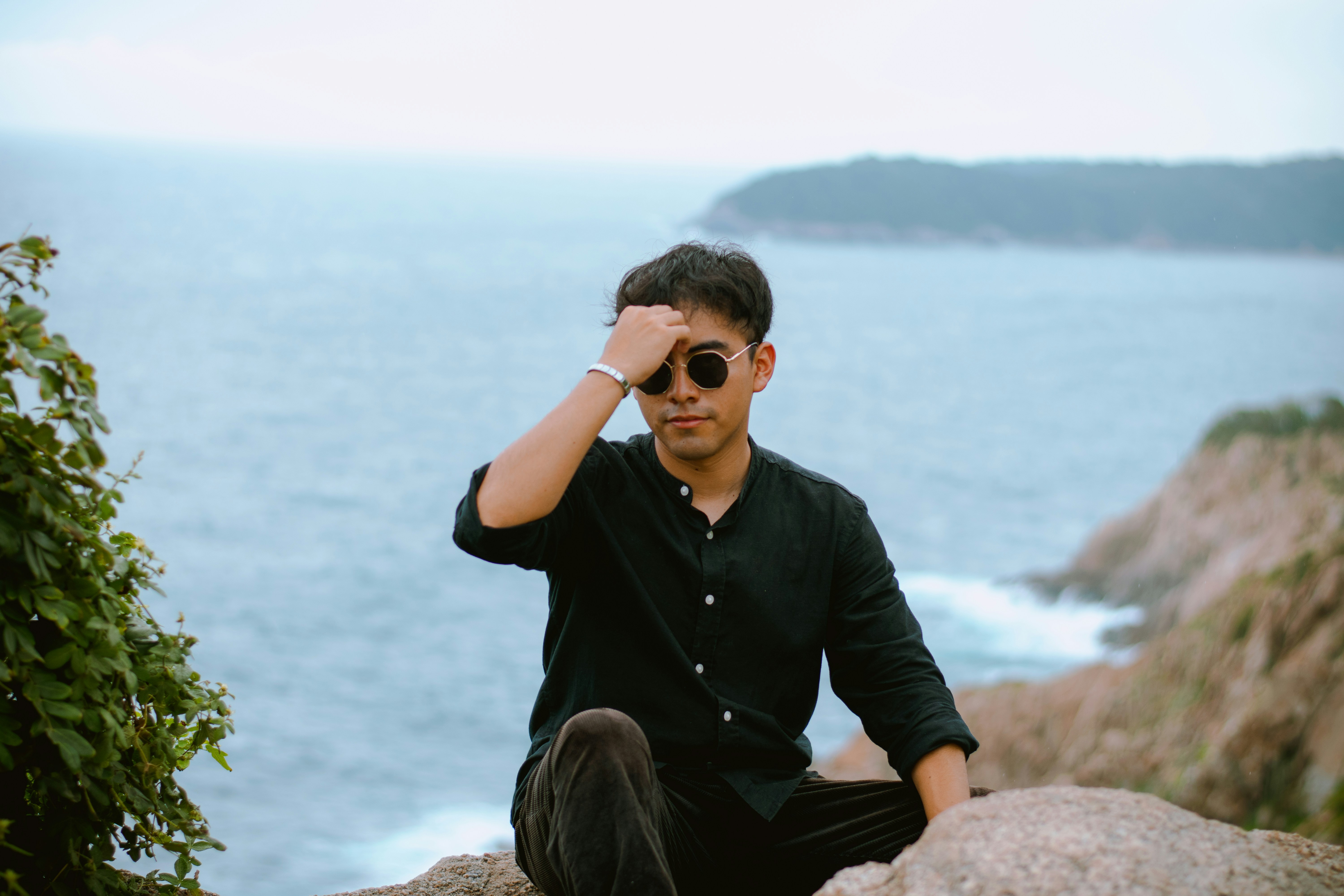 Quiet Confidence on the Coastal Vista