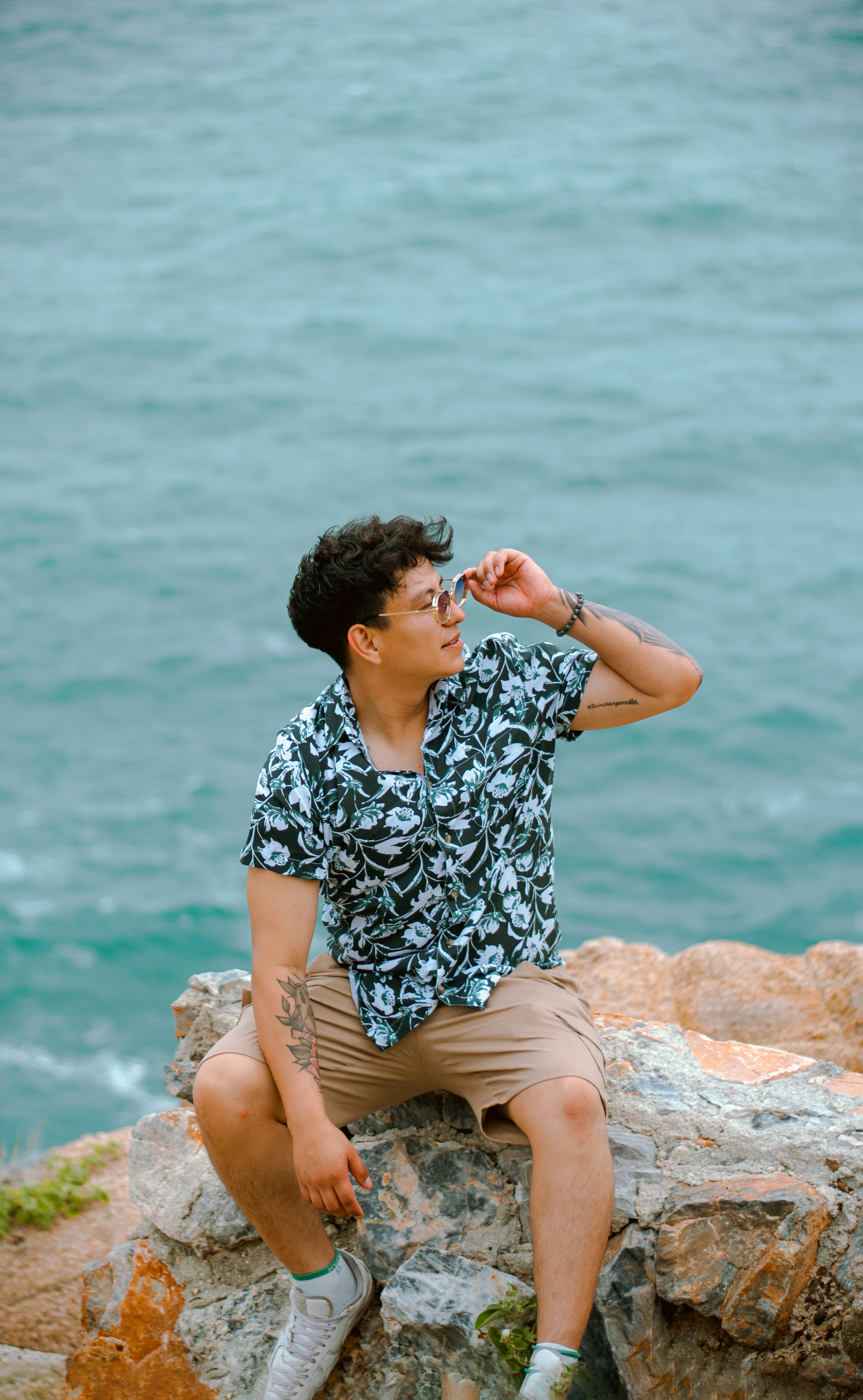 Coastal Confidence: A Seaside Moment in Patterned Ease