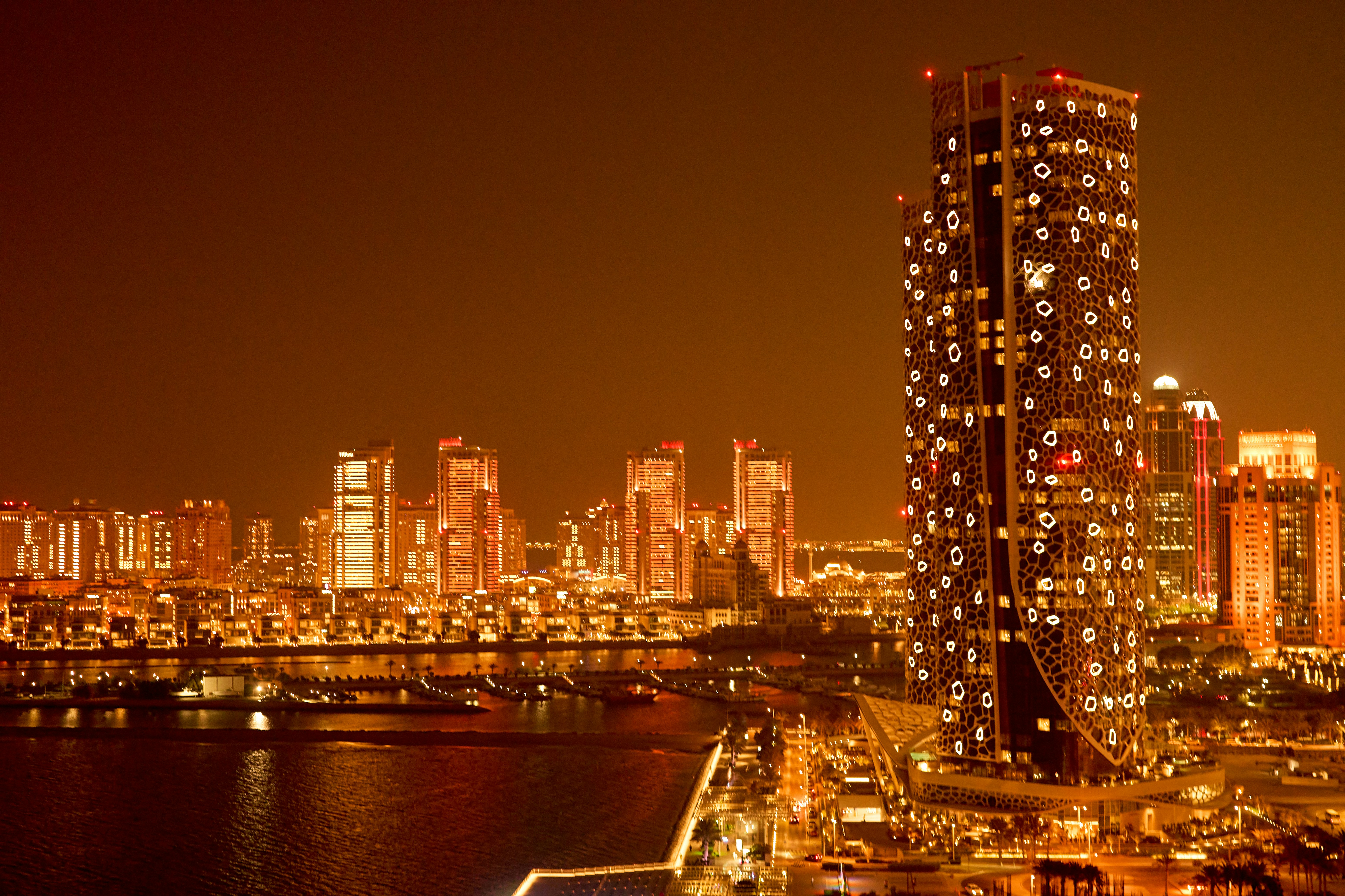 City of Gilded Skies: A Night Over the River District
