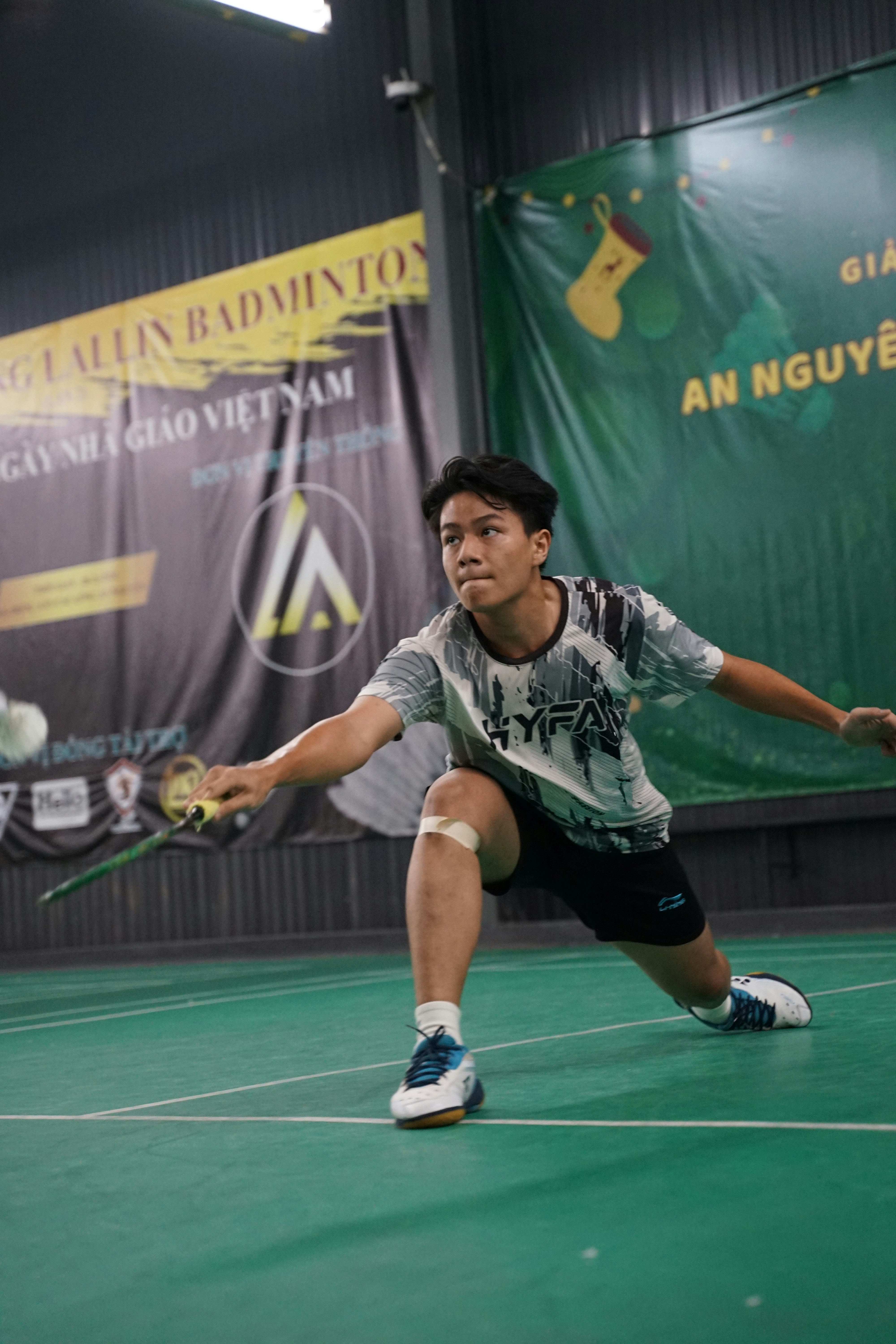 Low, Multi-Call Shot: A Pad-wide Lunge