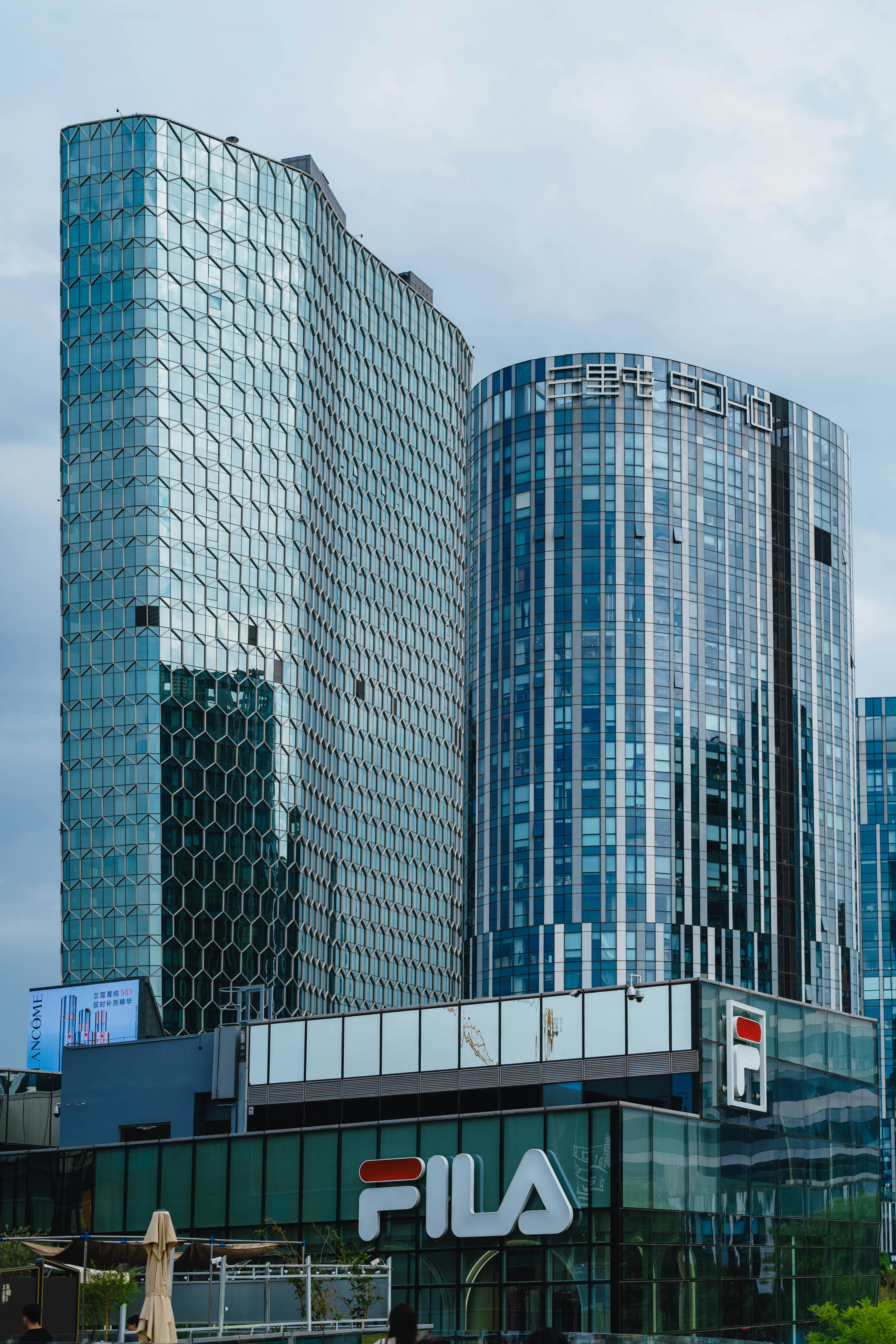 Glass Giants and a Bold Fila Corner
