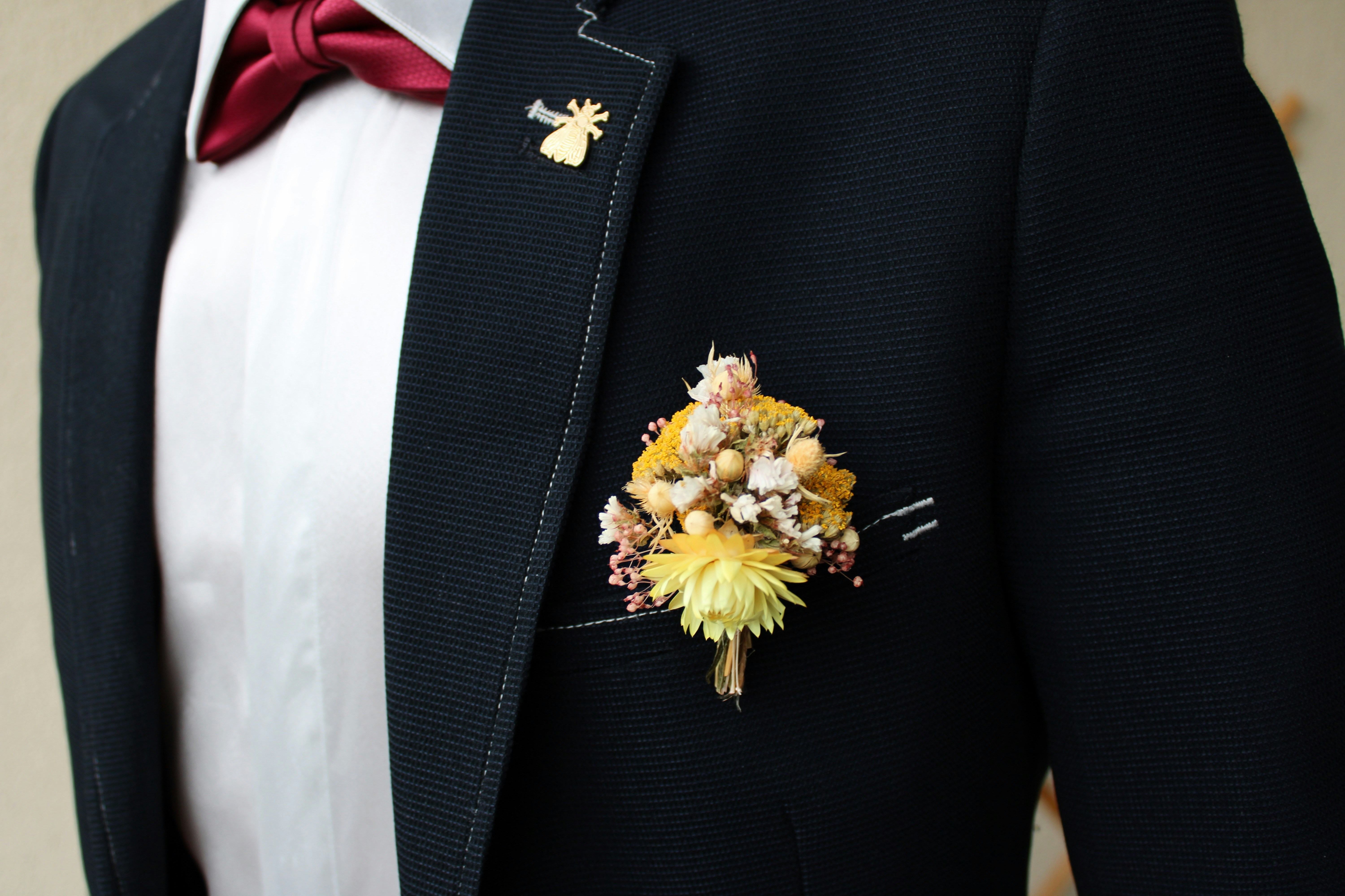 Boutonniere Spotlight: A Groom’s Classic Moment in Monochrome Night