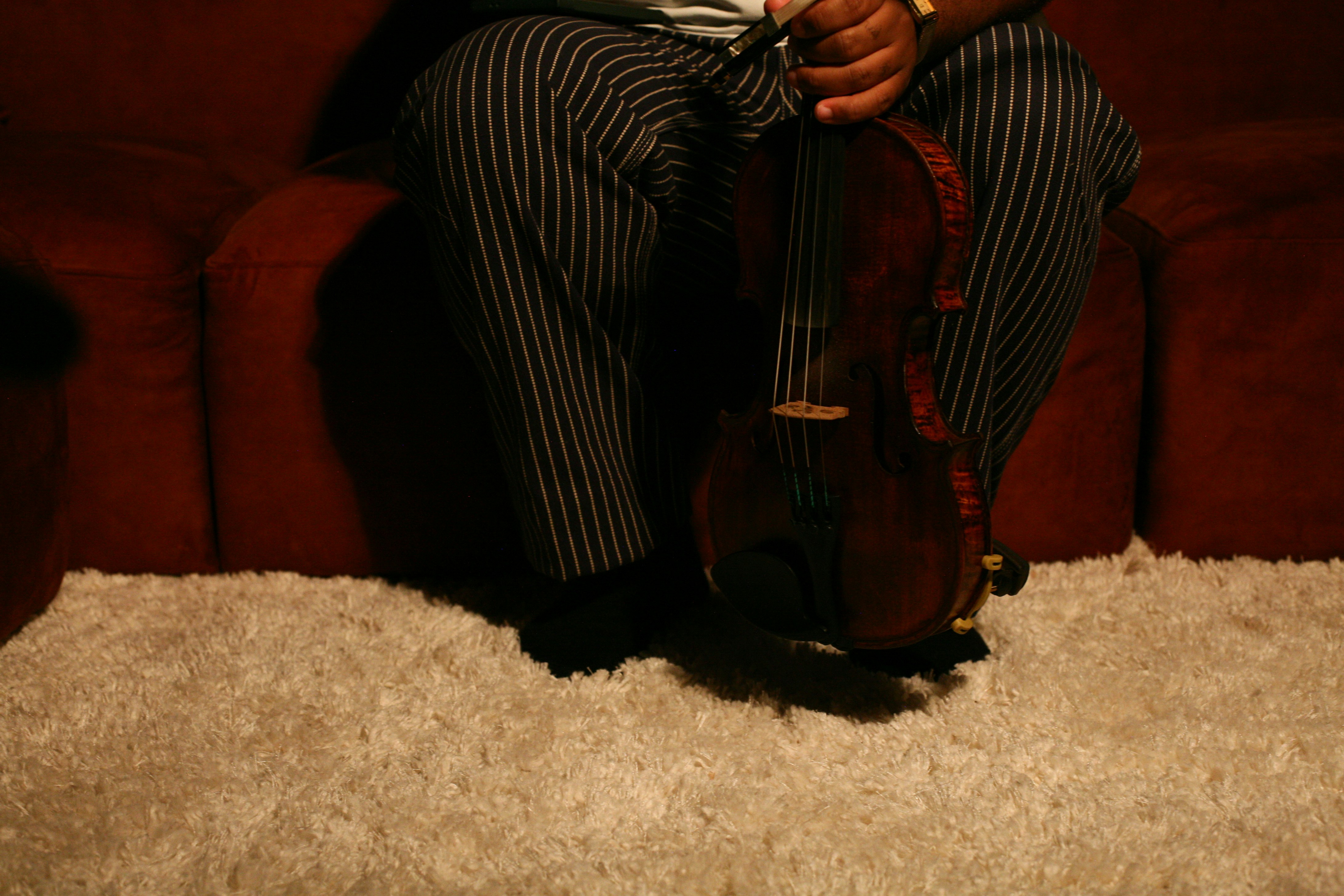 Midnight Serenade: A Violin Rest on Velvet Shade