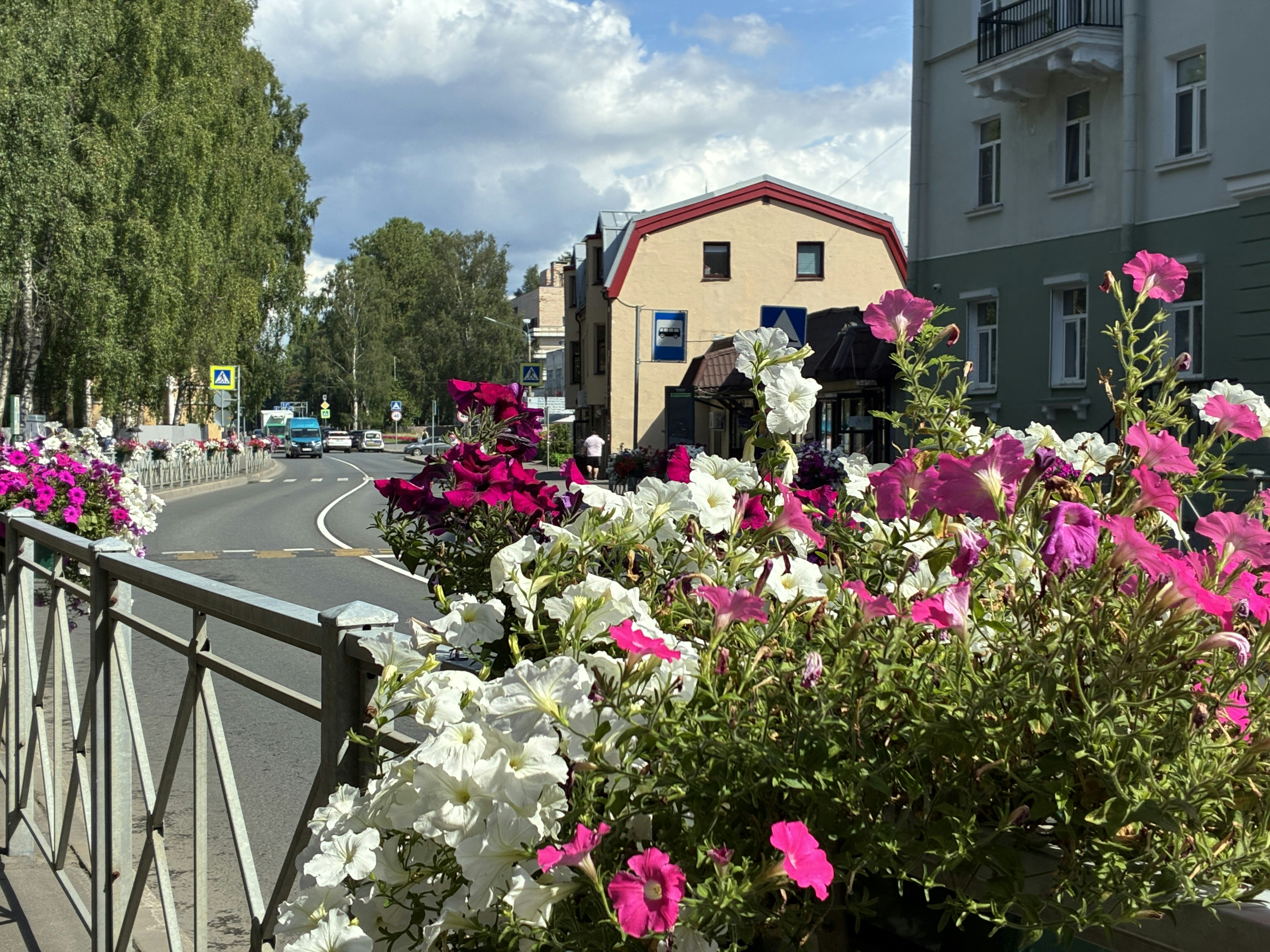 Bouquets by the Bends: Urban Floral Lane