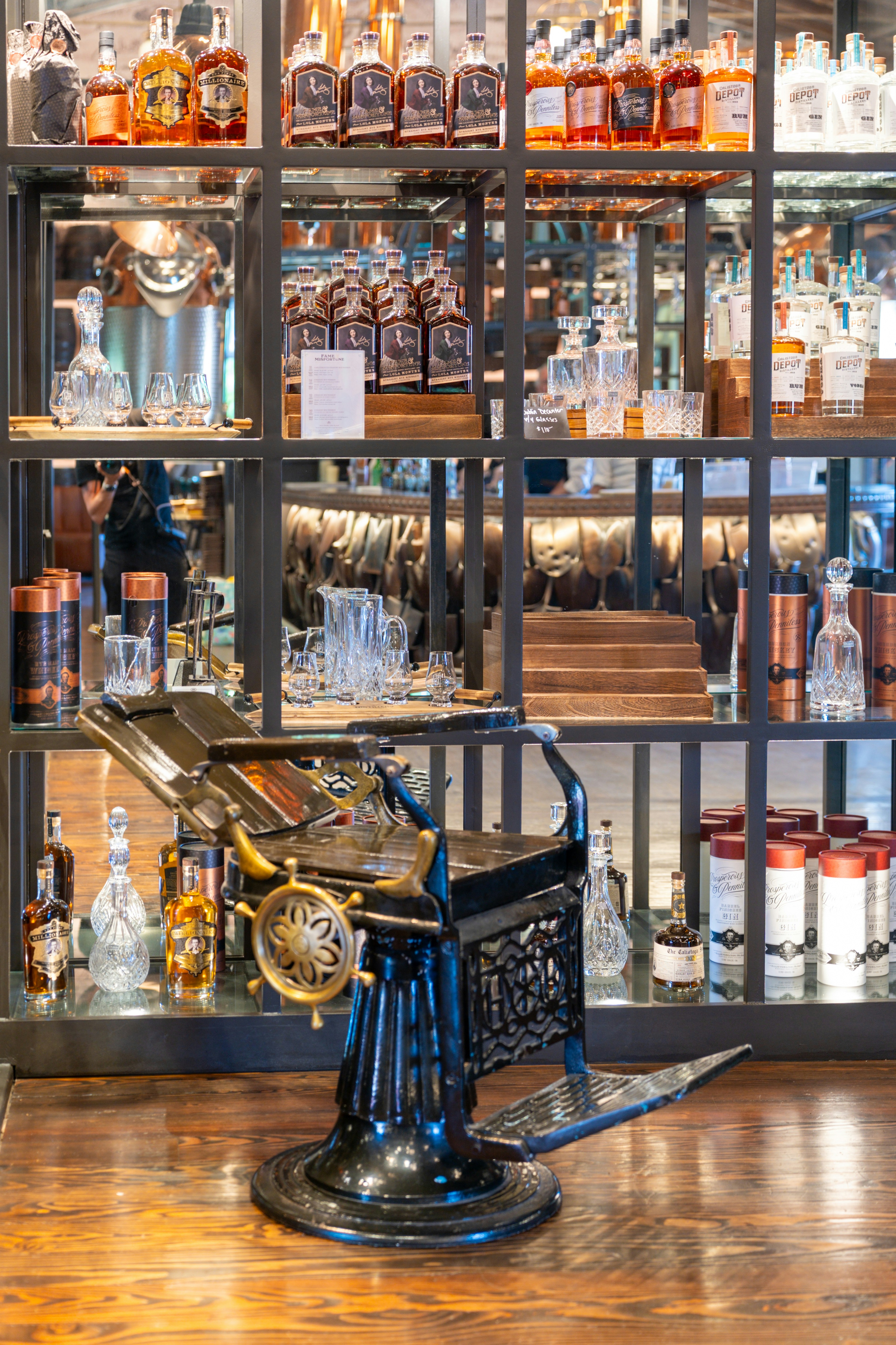 Vintage Barroom Engine: A Cozy Portrait of Shelf and Stance