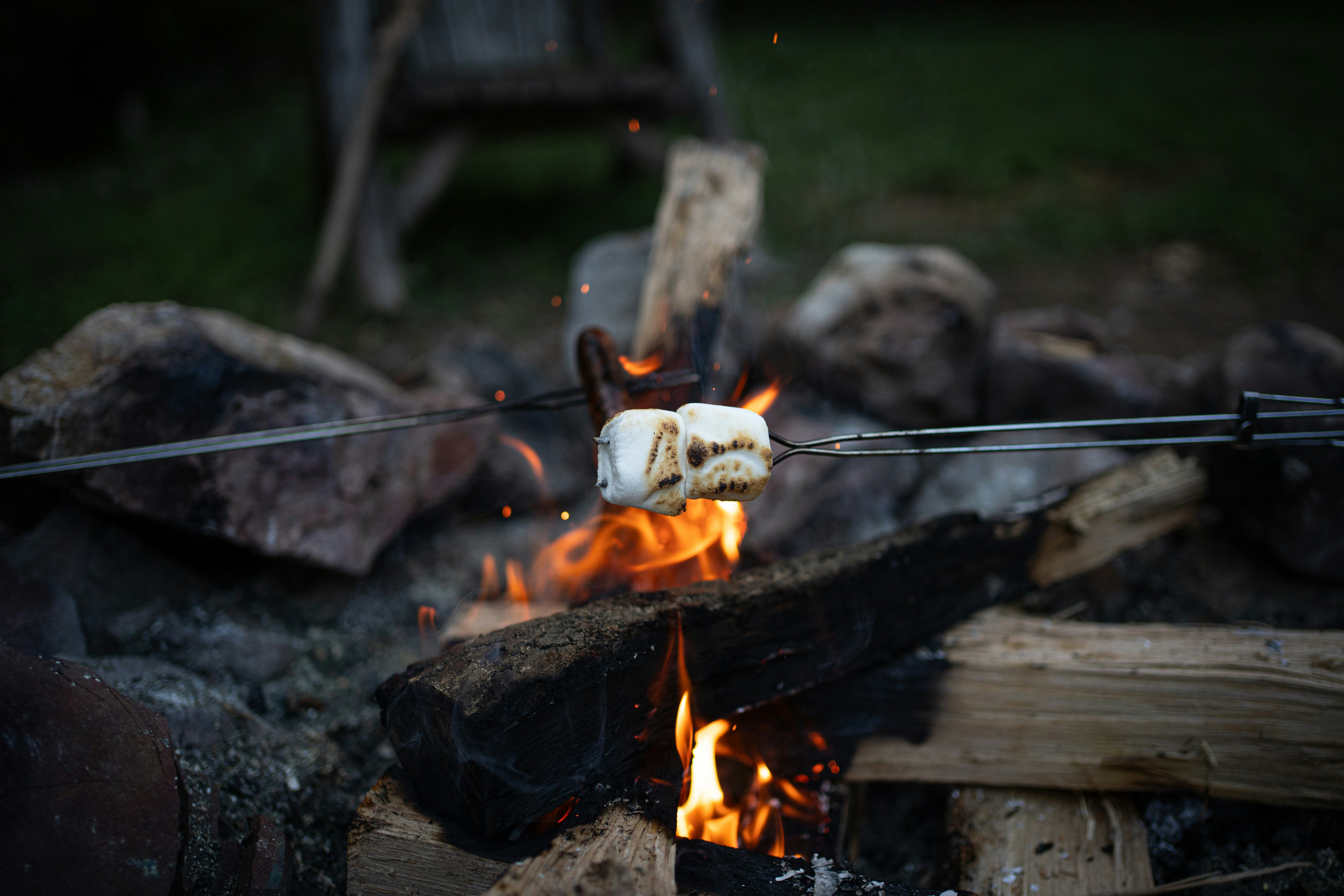 Hot-Coal Sutras: A Marble Skull on a Sparked Wire