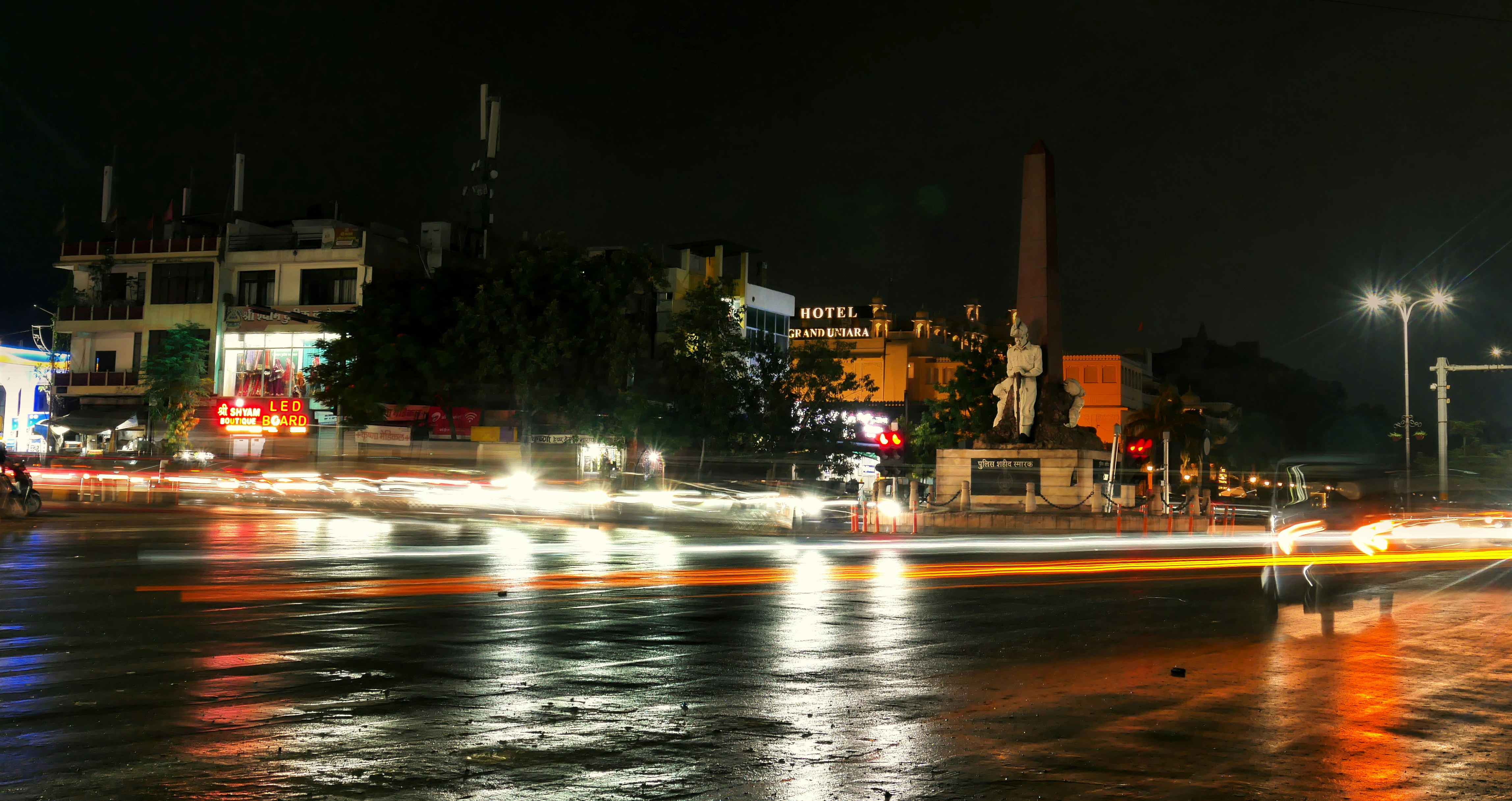 Nightlife in Motion: Neon Street in Slow Burn