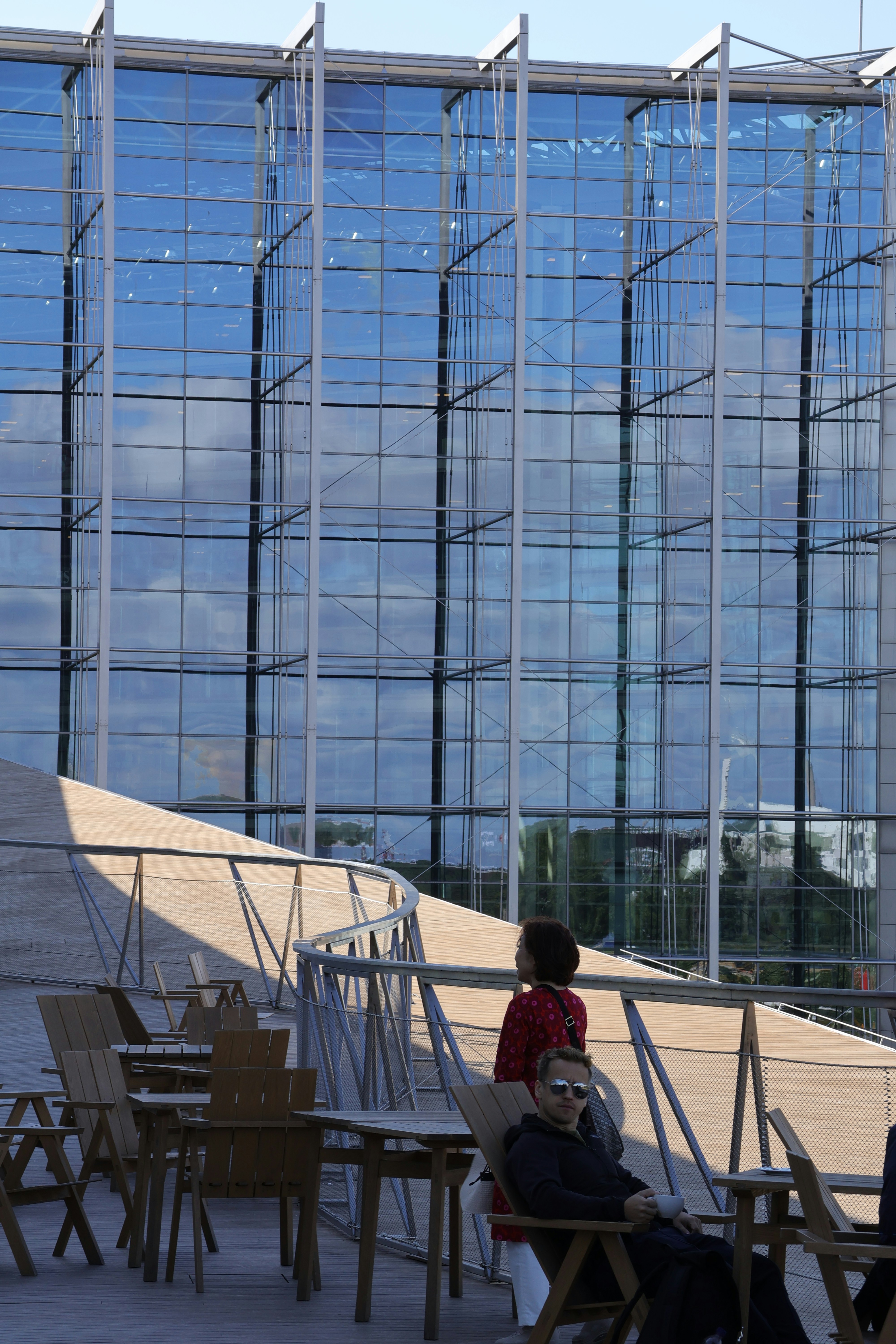Terraced Terrace: A Quiet Pause Before the Glass Facade