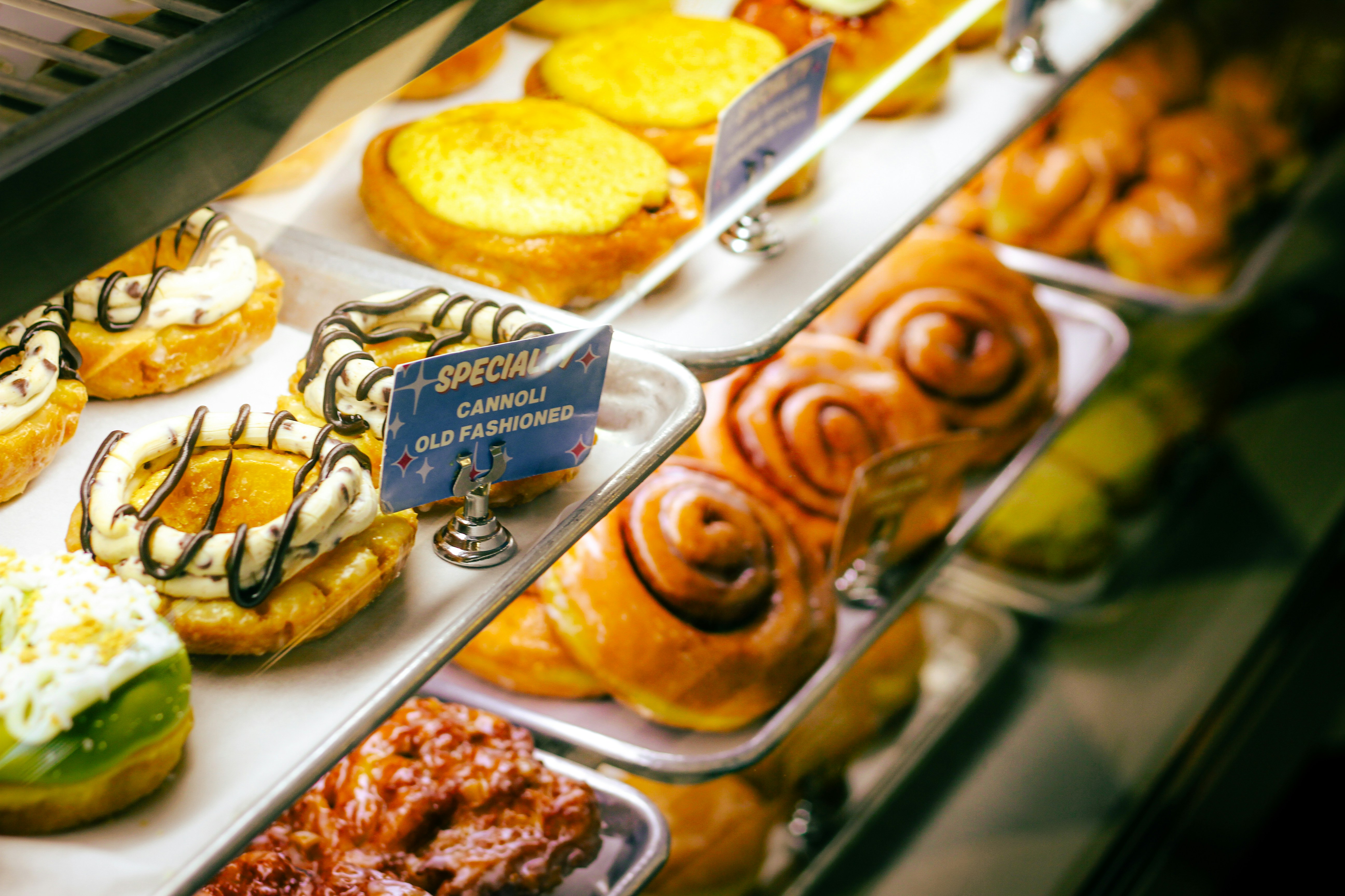 Neon Glaze: A Display of Pastry Parlor Lights