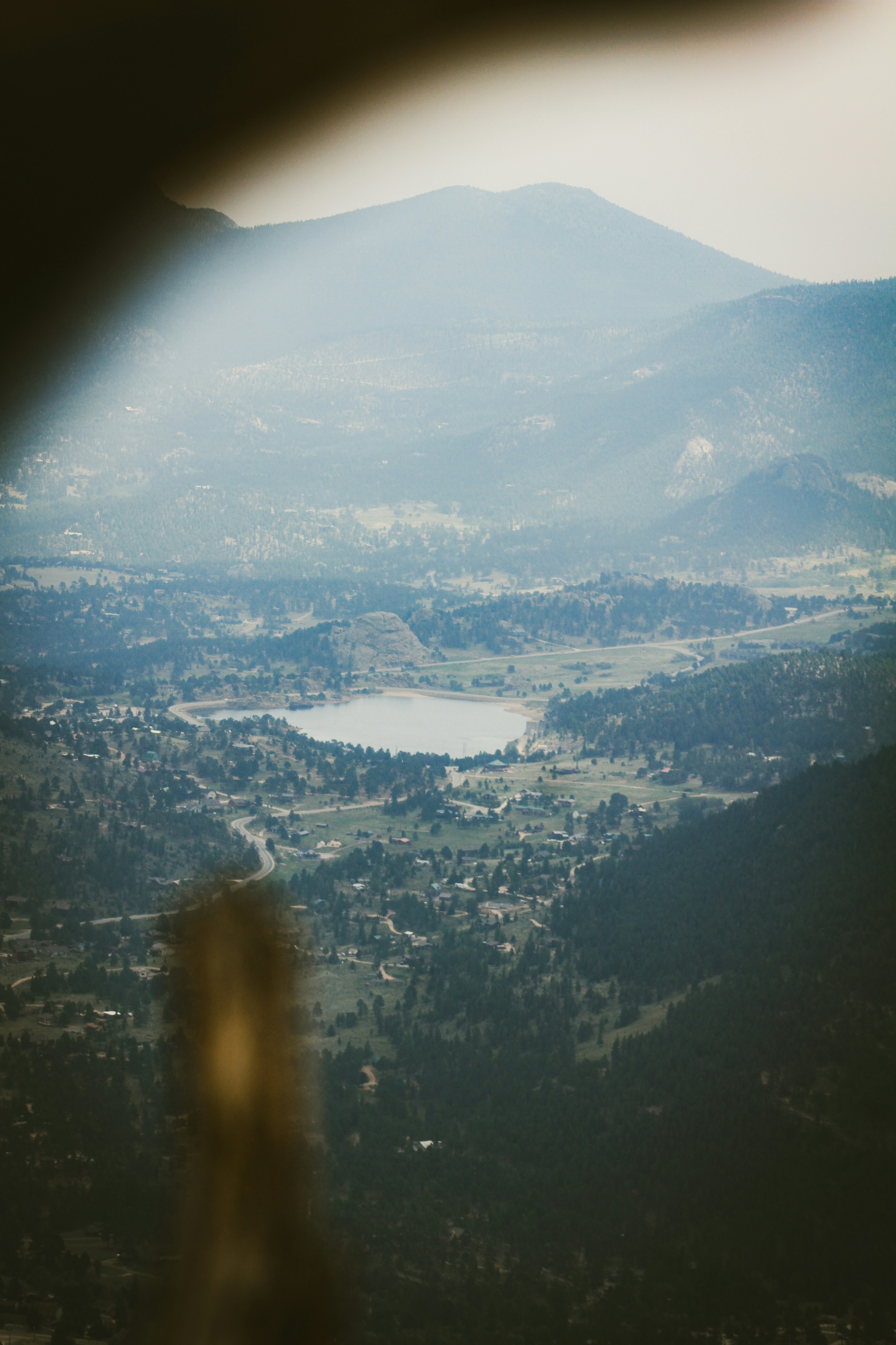 Framed Valley: Mountain Ring Overlook in Soft Focus