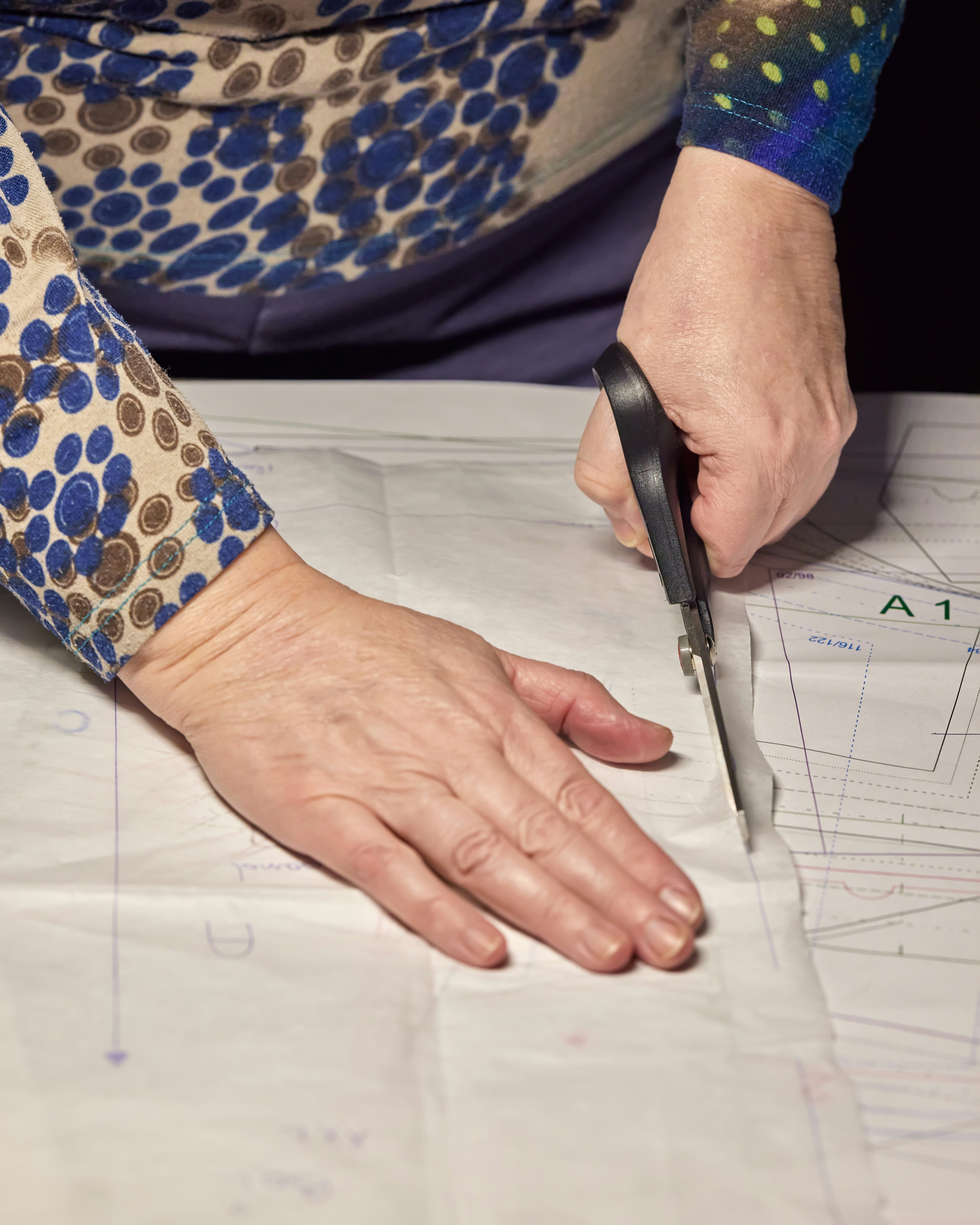 Shears at the Ready: Crafting a Seamless Pattern with Hands on Paper