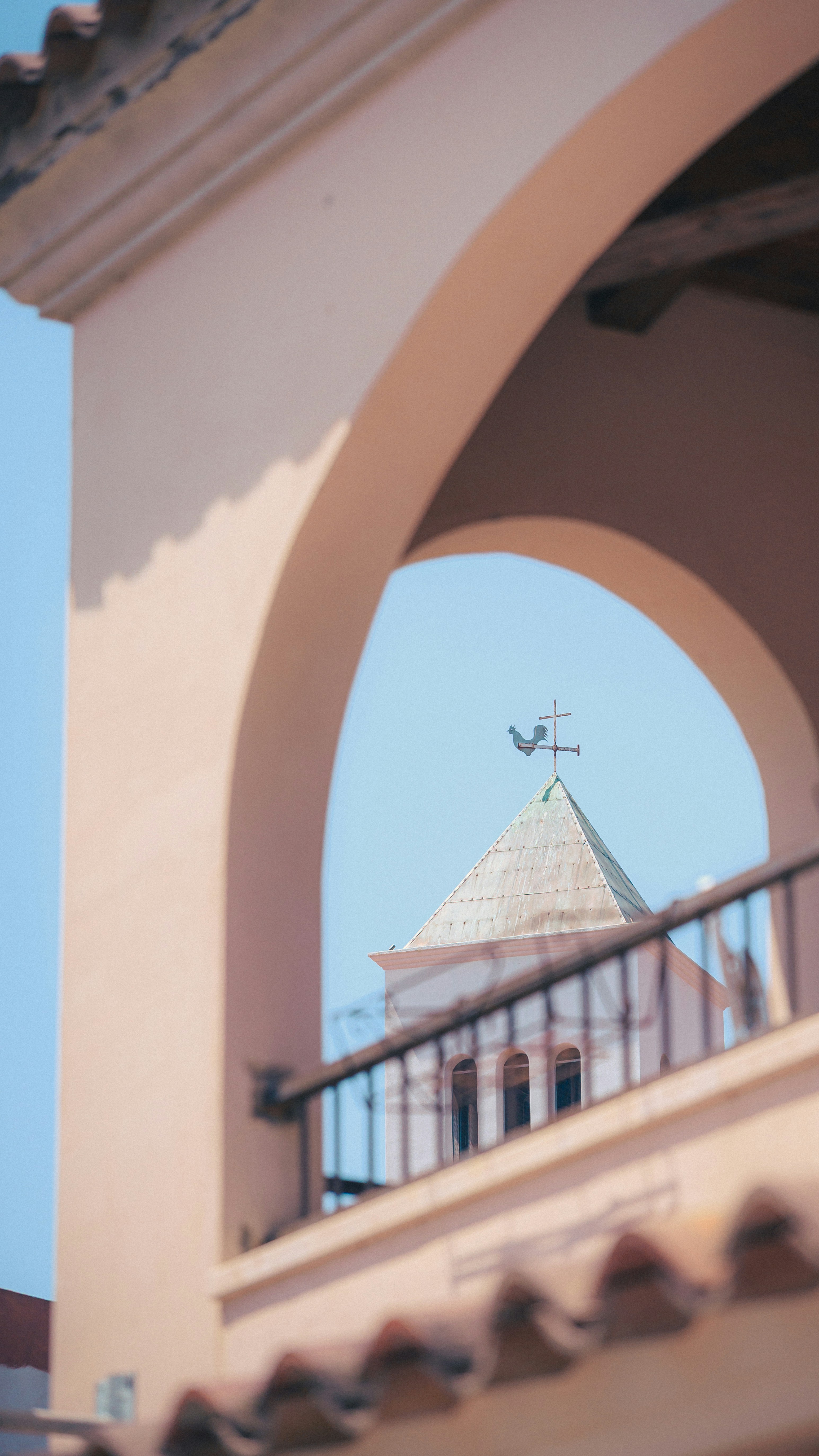 Archway Vista: A Clocktower through Soft Architecture