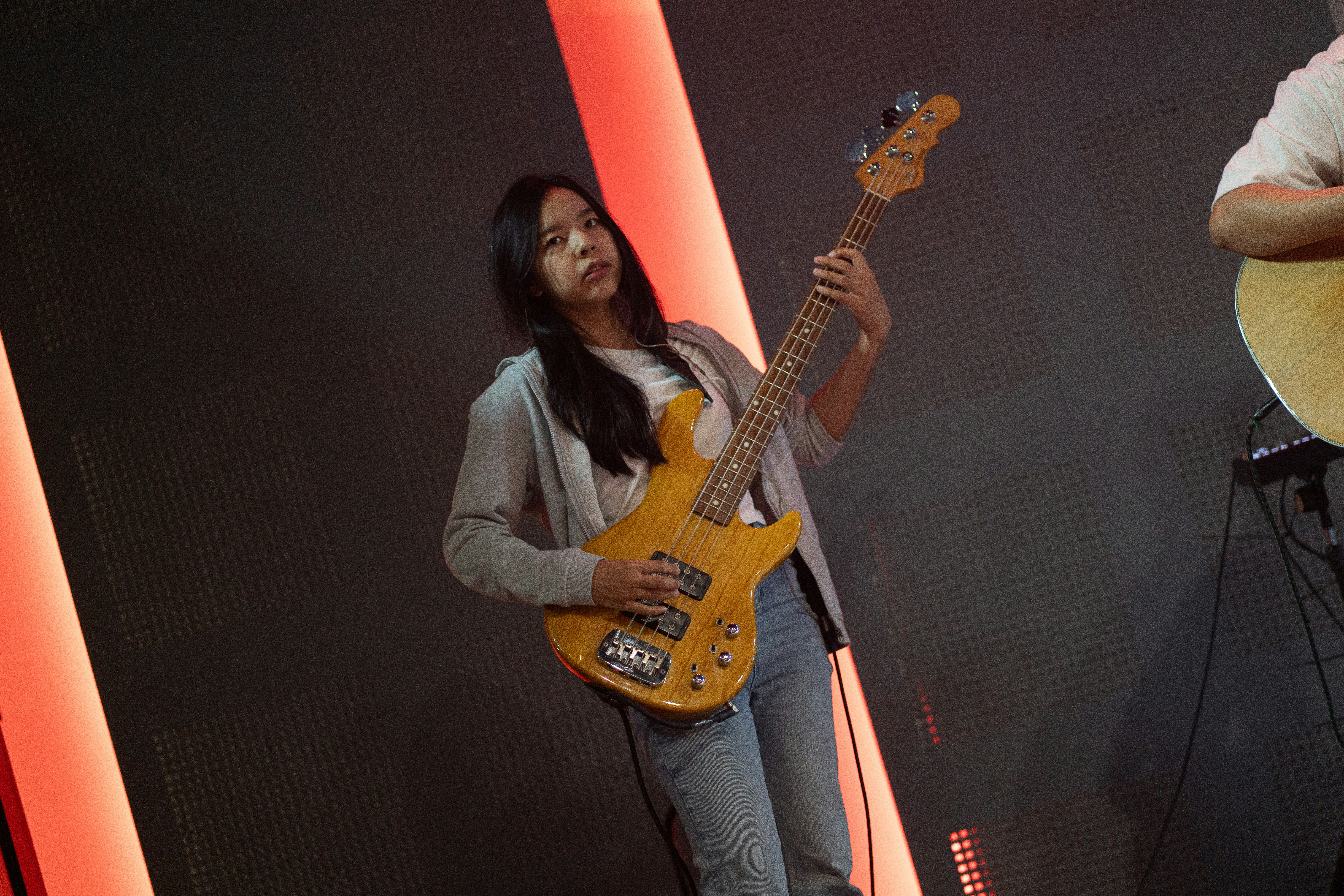 Bass Line in Neon Studio