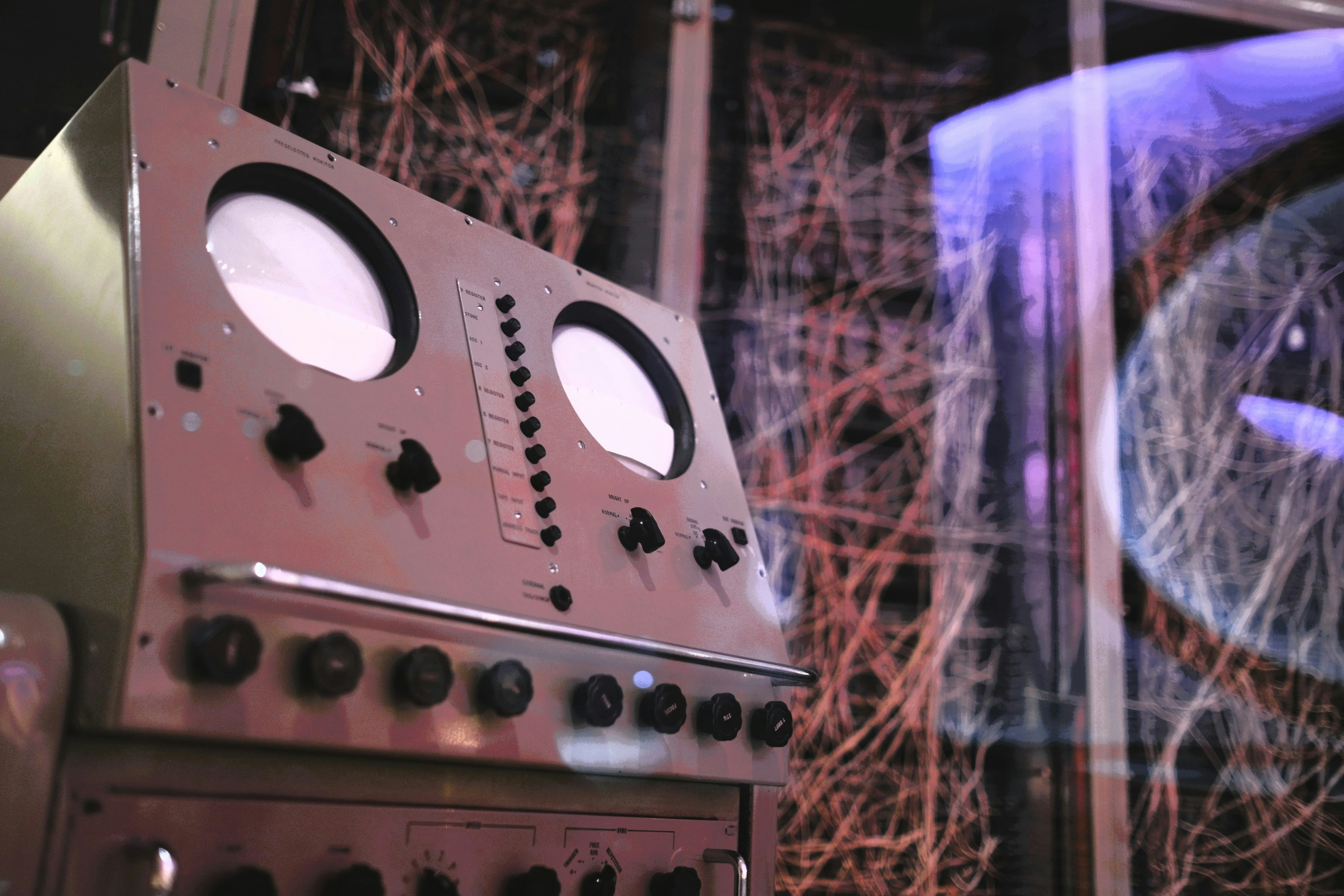 Vacuum tubes and dials: a relic of analog control