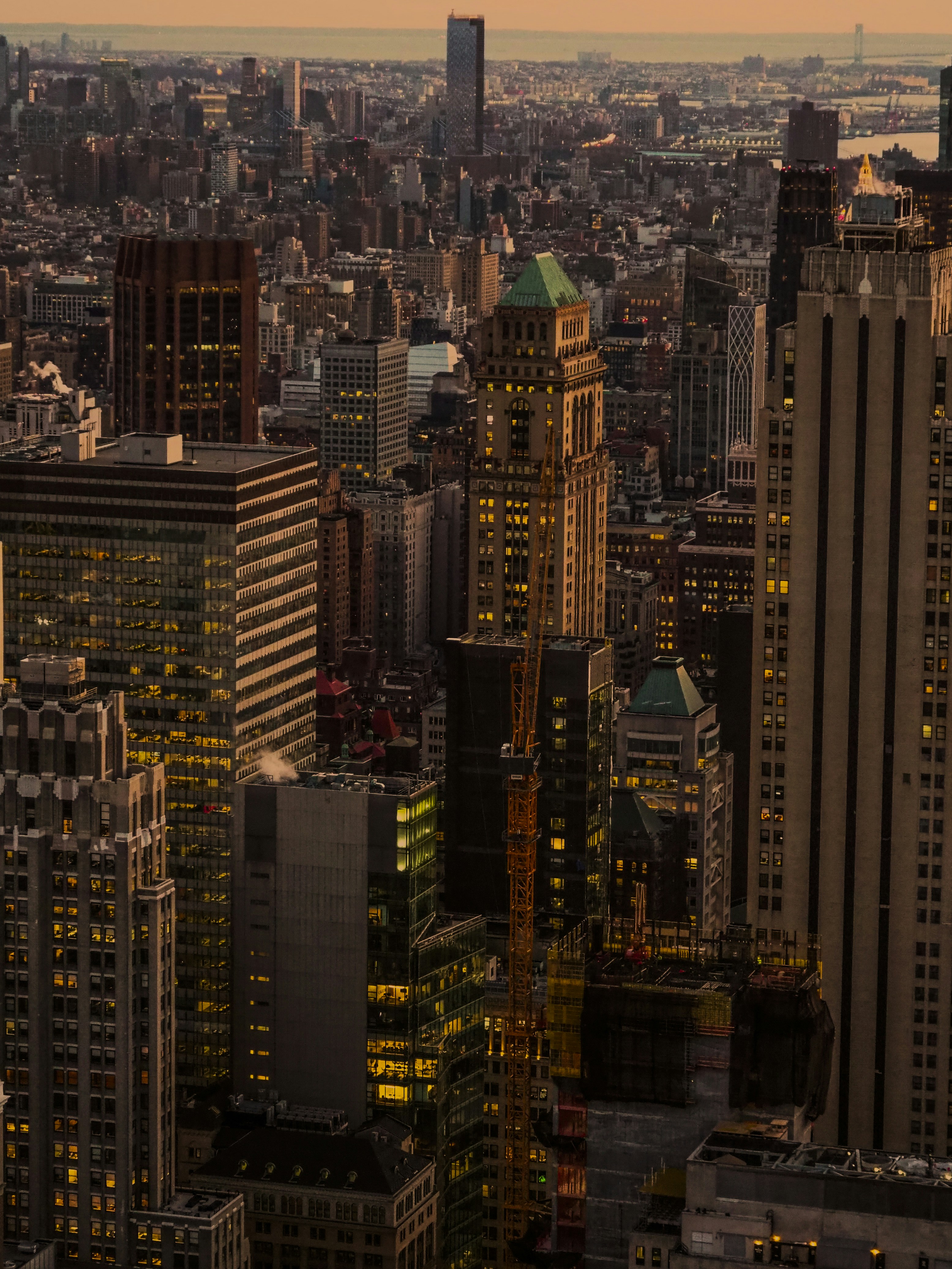 Evening Vein of Manhattan: Golden Hour Skyline Assembly