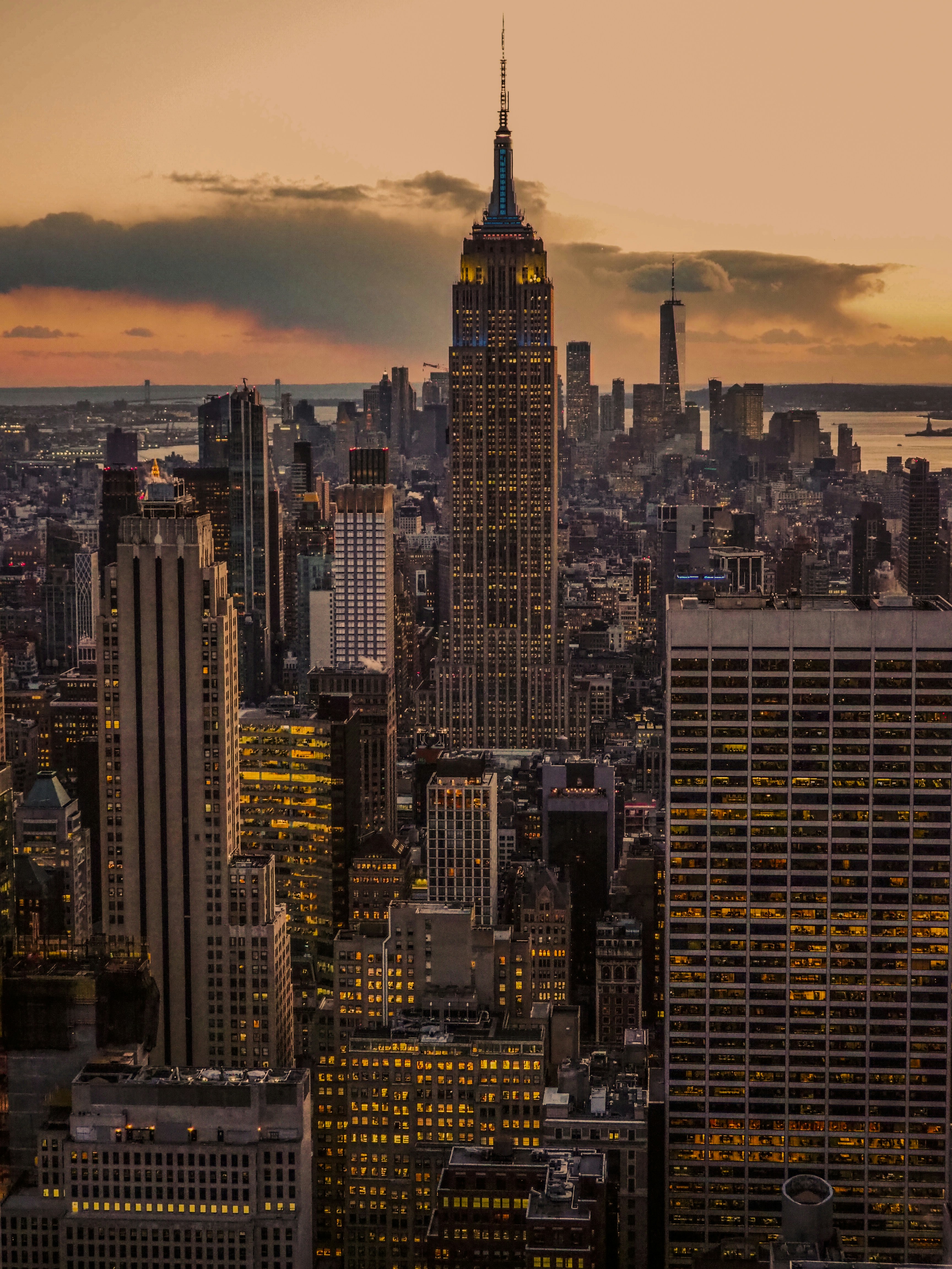Twilight Tower: A Corridor of Light Over Midtown