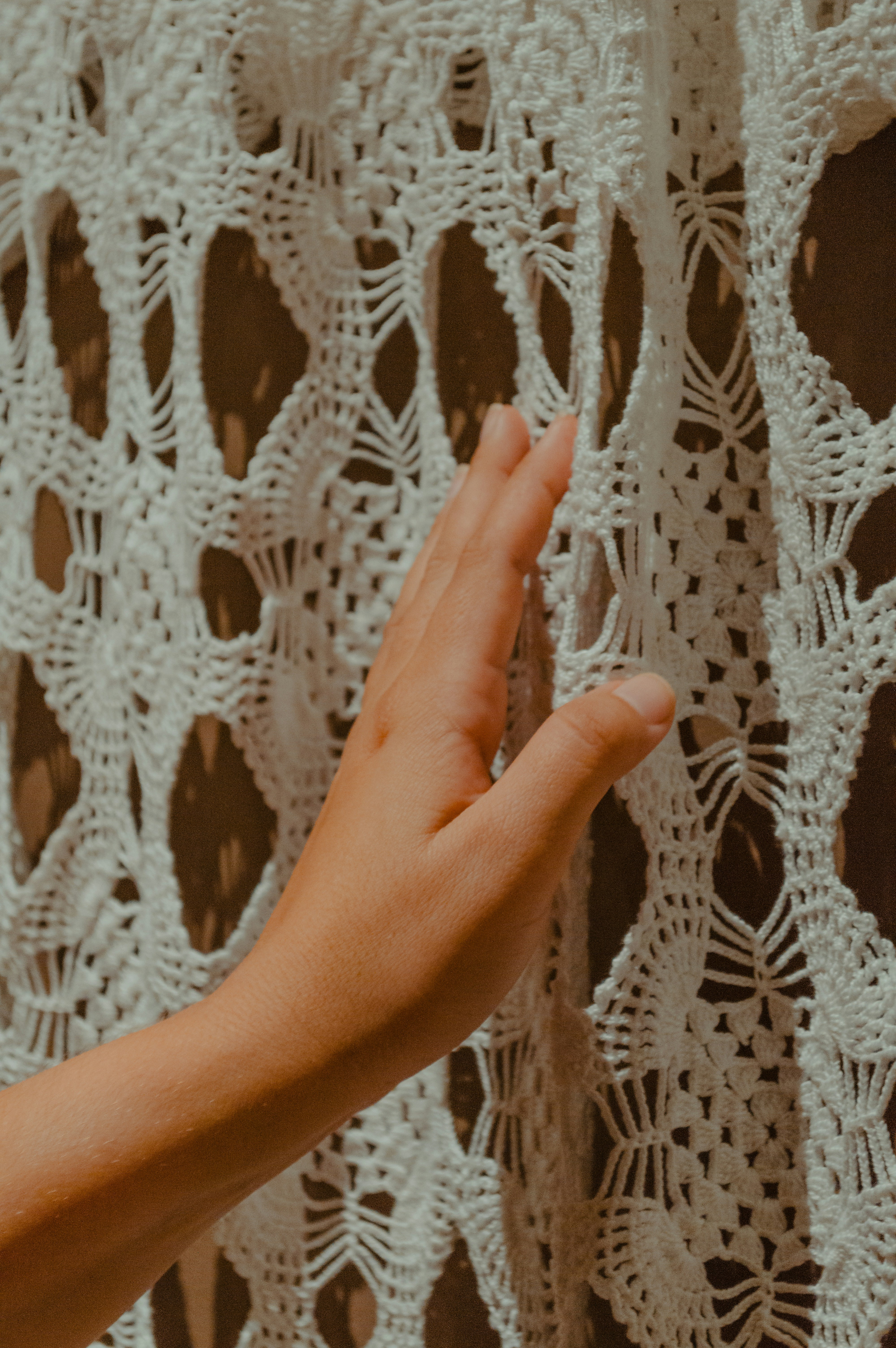 Hands on Lace: A Gentle Contact with Craft at Rest