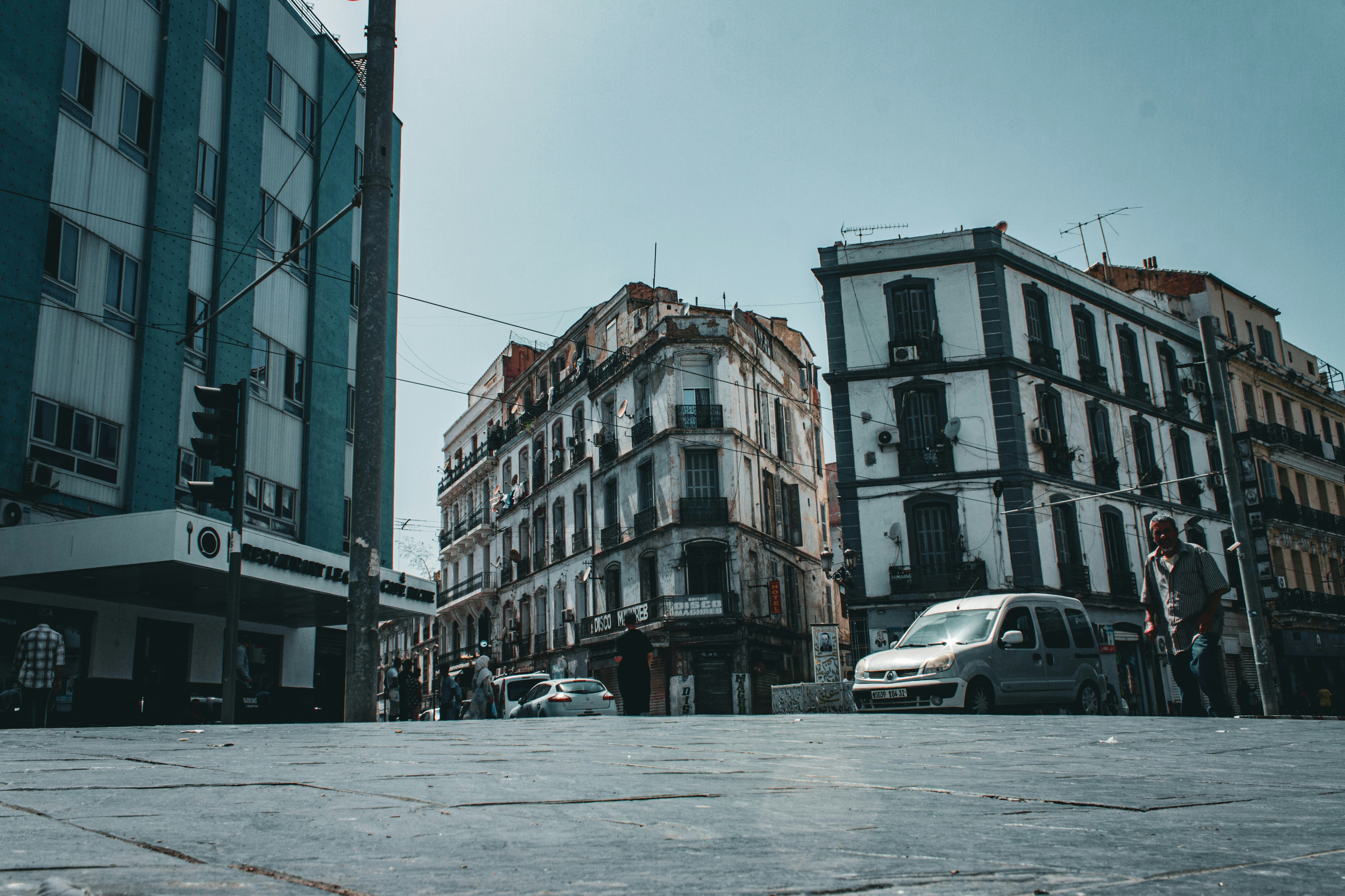 Urban Intersection Underpress: A Street-Level Cityscape