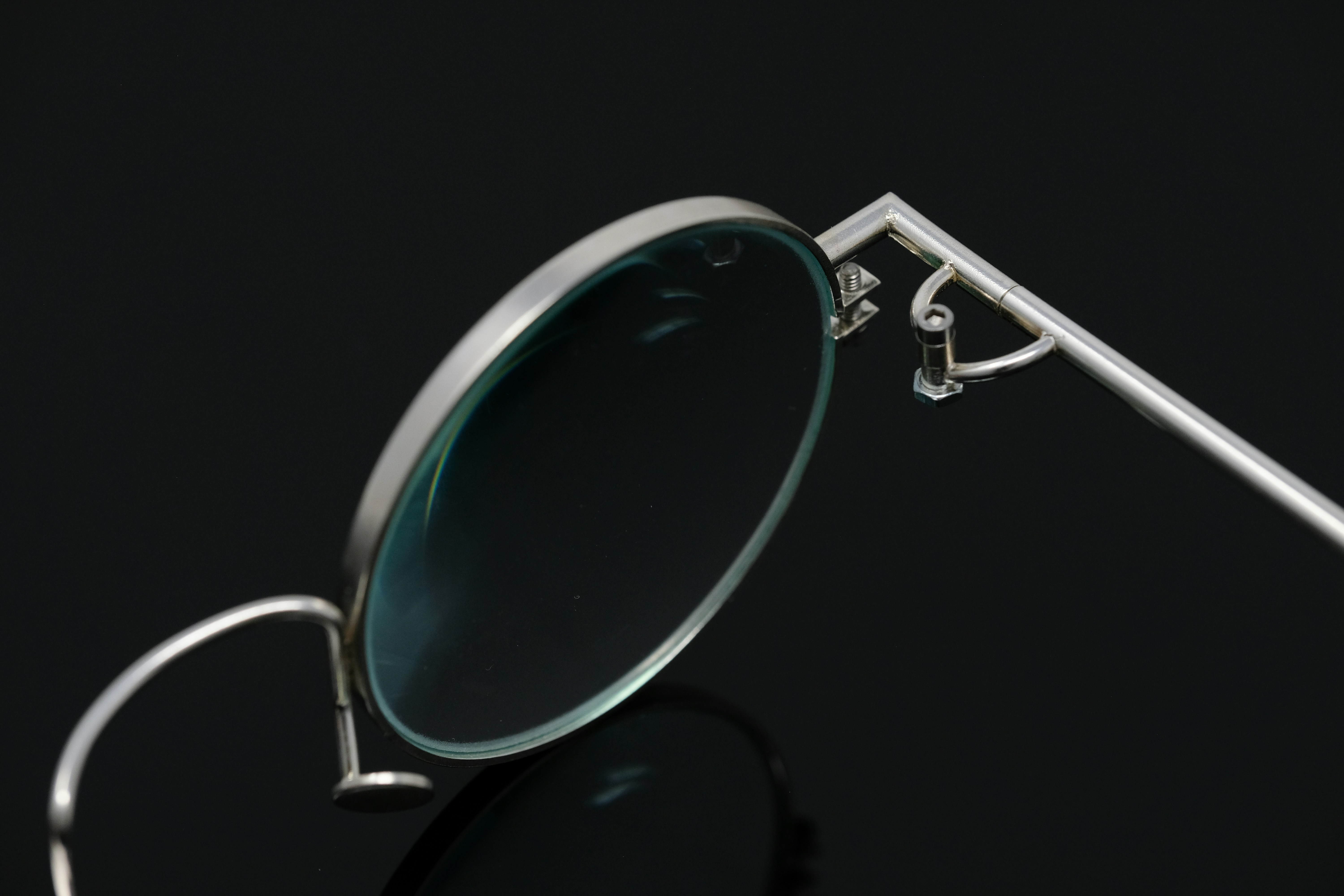 Minimalist Glory: A Tilted Lens in Midnight