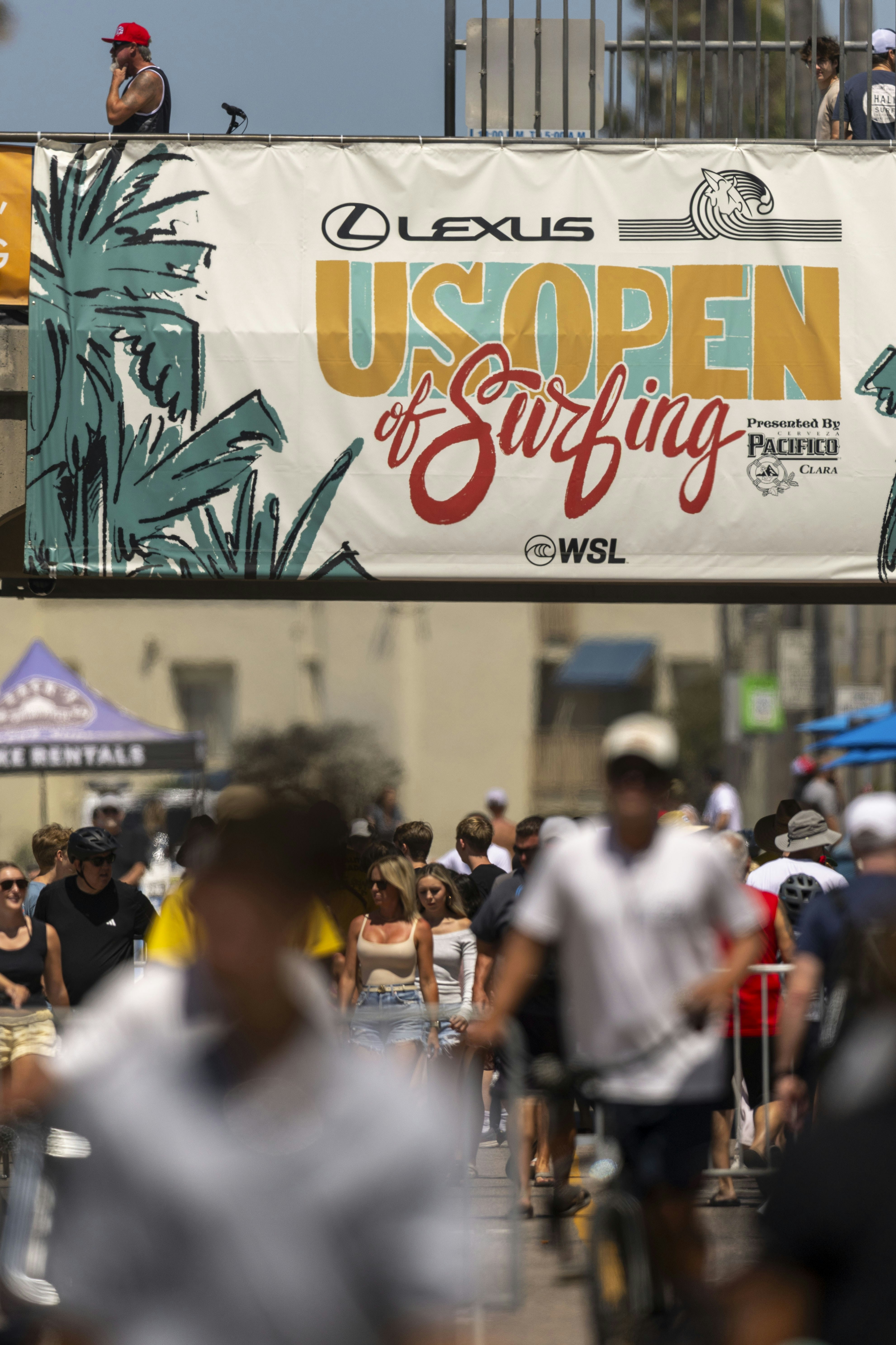 Banner Over the Block: US Open of Surfing welcomes the crowd