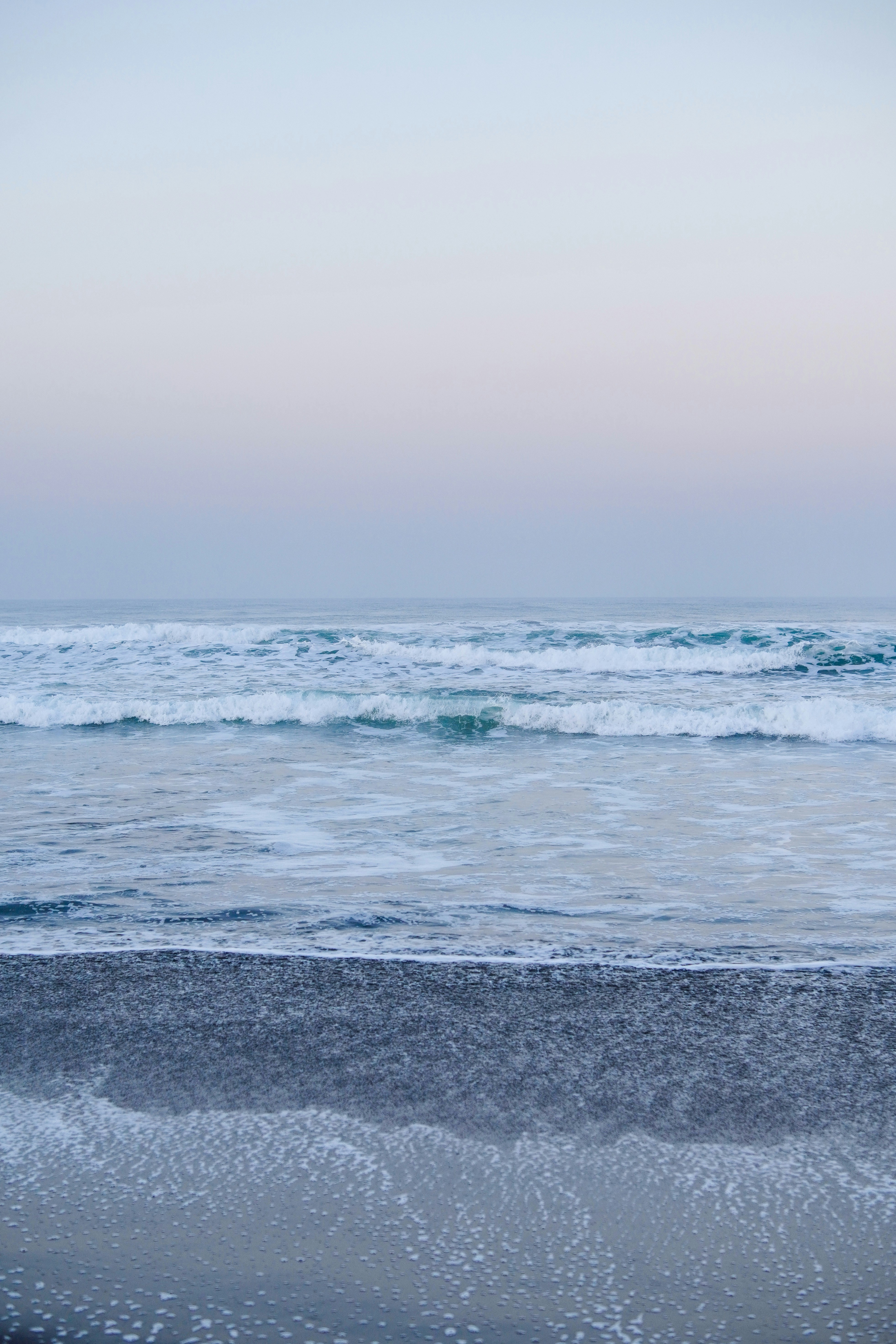 Calm Horizon: Gentle Tide and pastel Sky