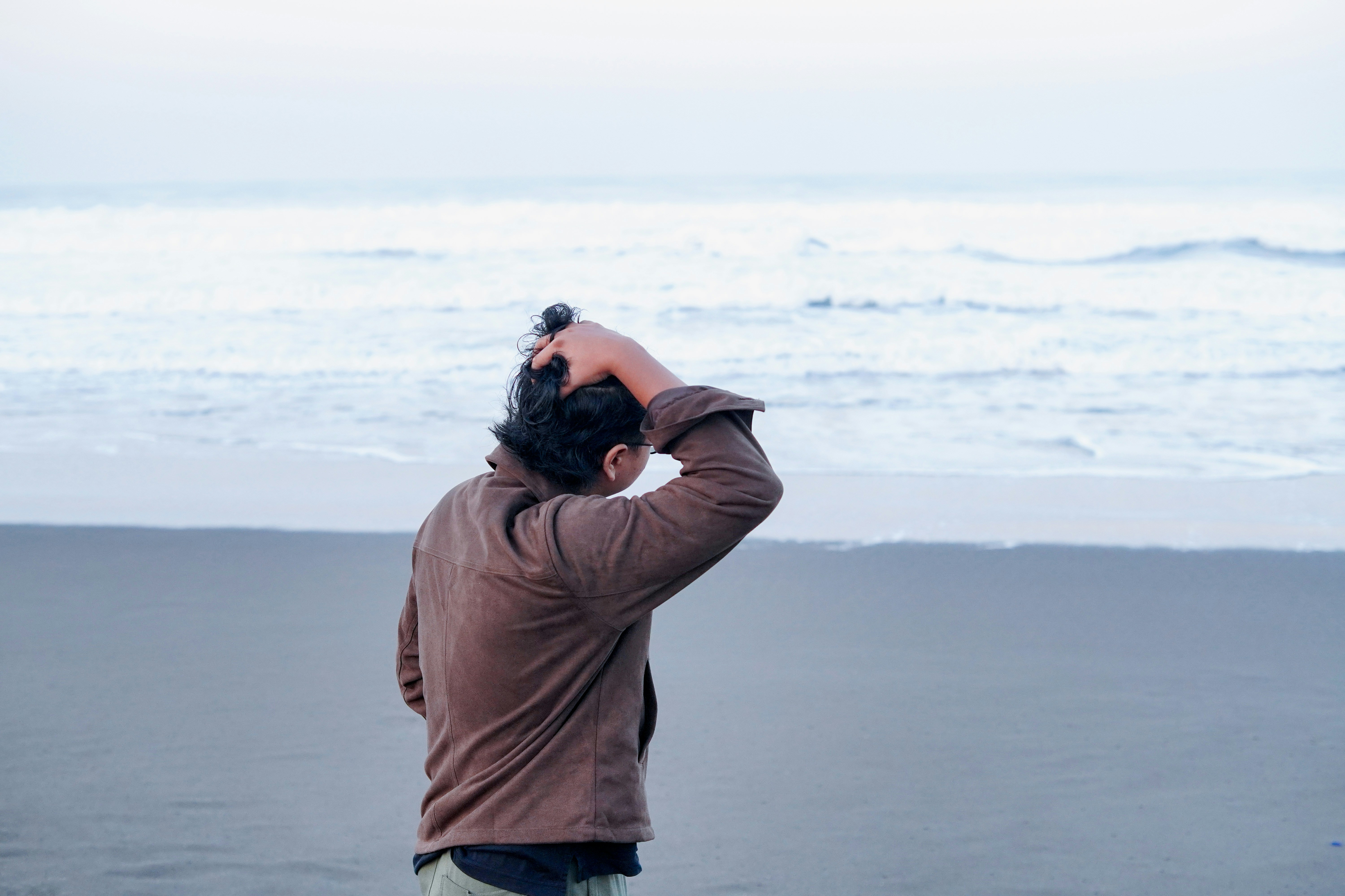 Head-Tied at the Tide: A Quiet Moment on the Dunes