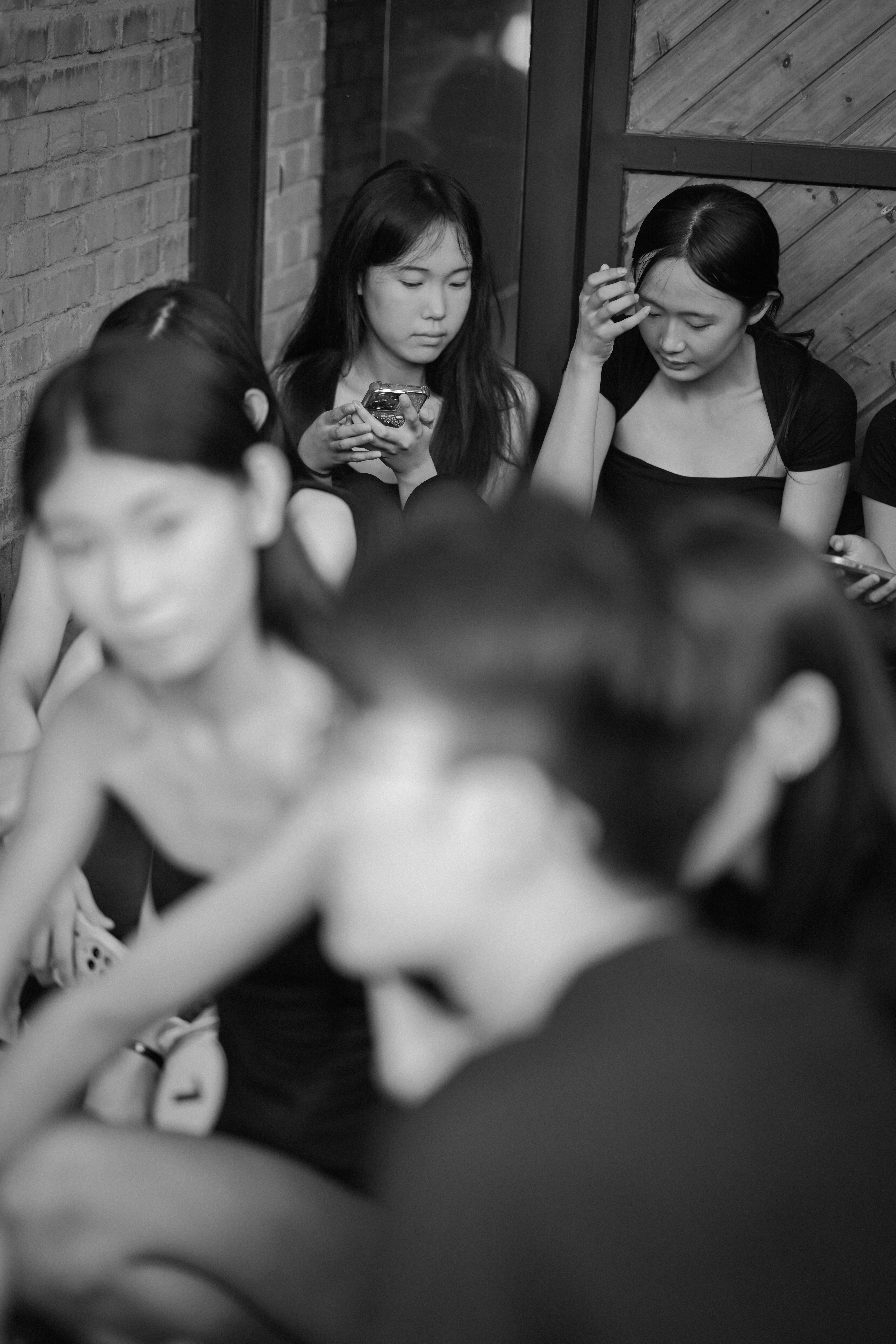 Quiet Pulse: A Subdued Moment of Connected Screens in a Shared Space