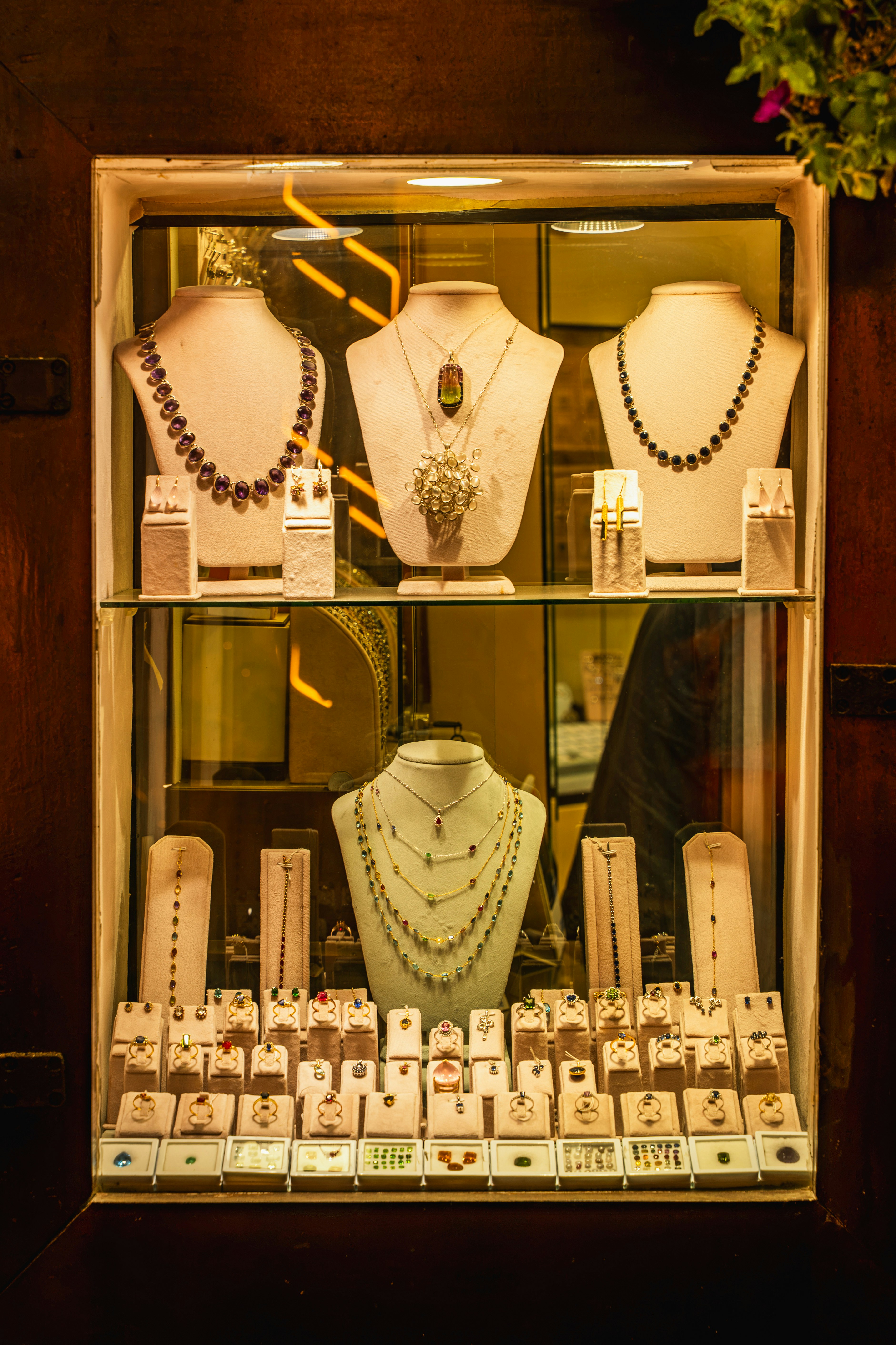 Jewelry Display Window: A Glinting Cascade of Gems