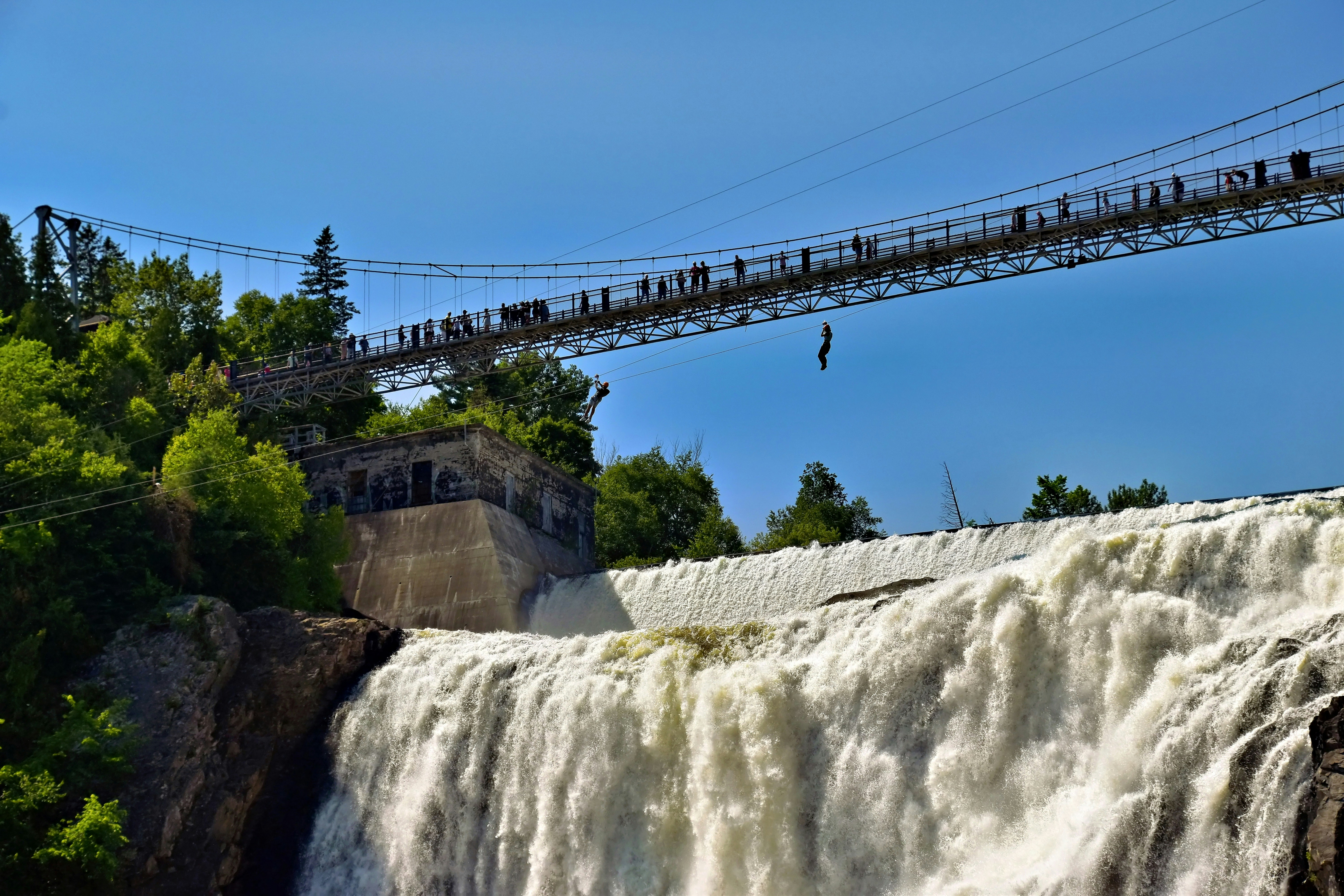 Riser Above the Rapids: A Pedestrian Bridge Over a Thundering Cascade