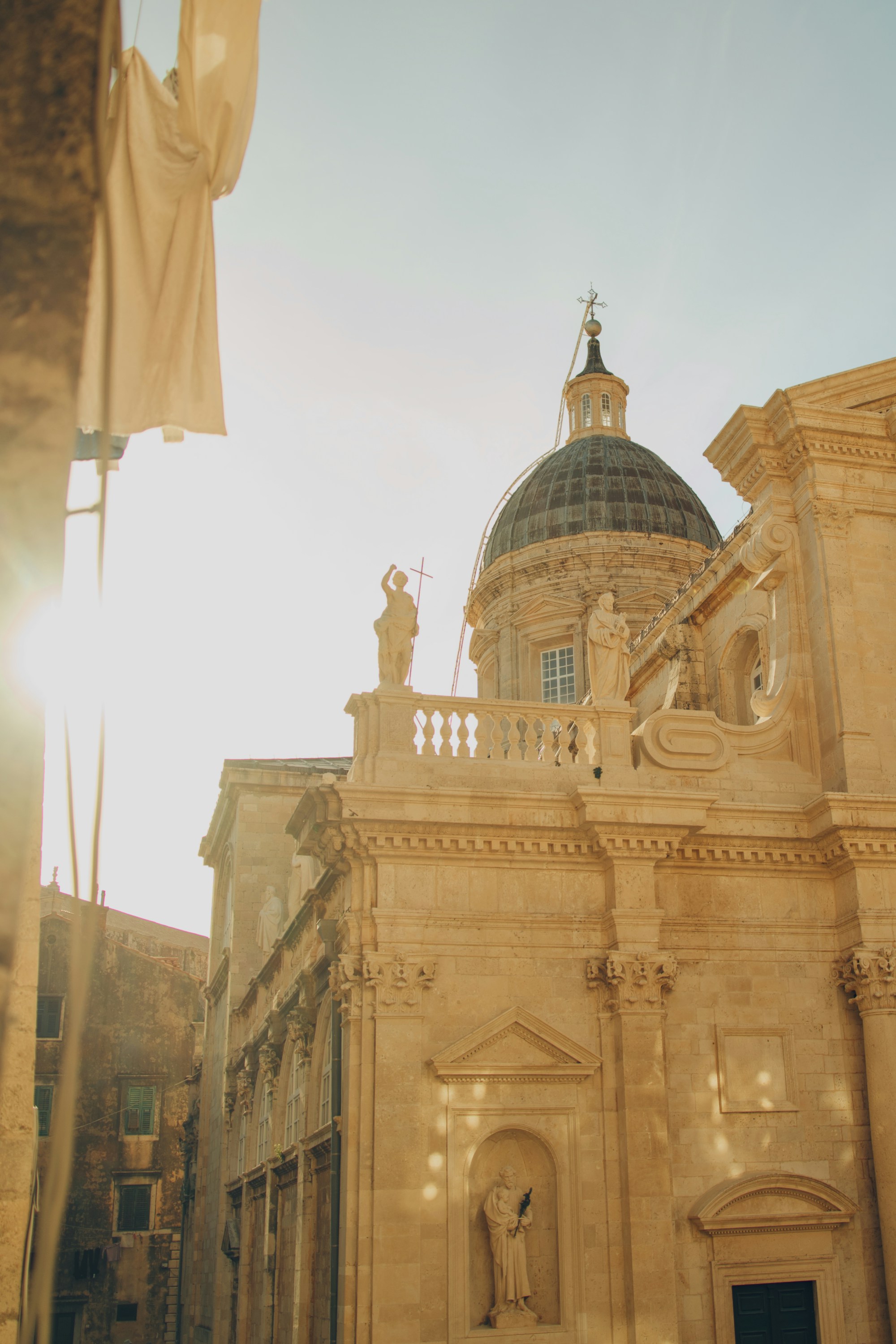 Sunlit Dome and Facade: A Historic Square in Warm Tone